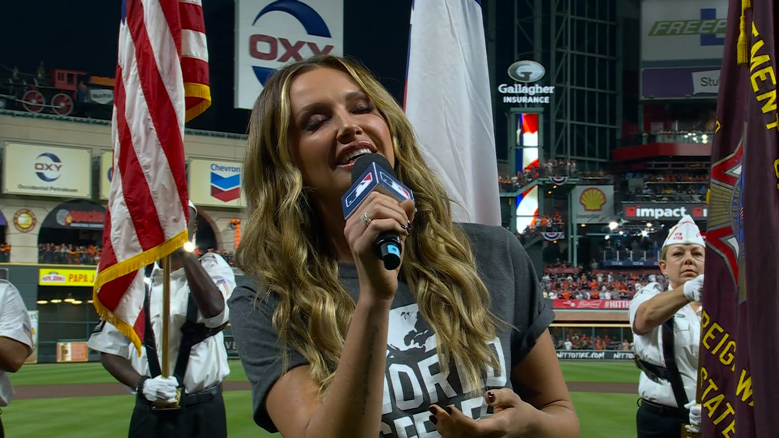 Carly Pearce performs the national anthem for Game 6 | 11/02/2021 | MLB.com