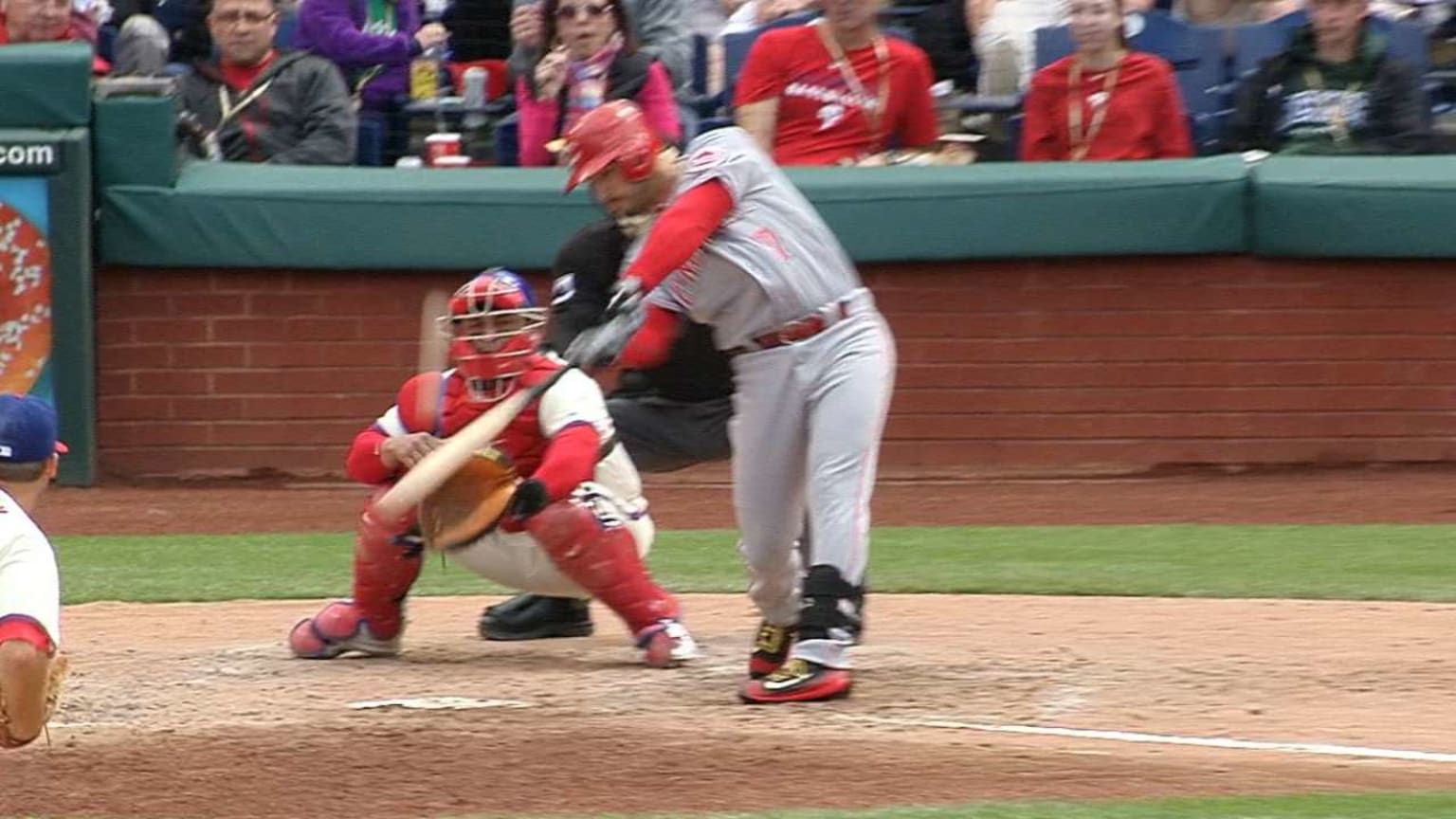 CIN@PHI: Reds score five runs in 4th inning | 05/15/2016 | MLB.com
