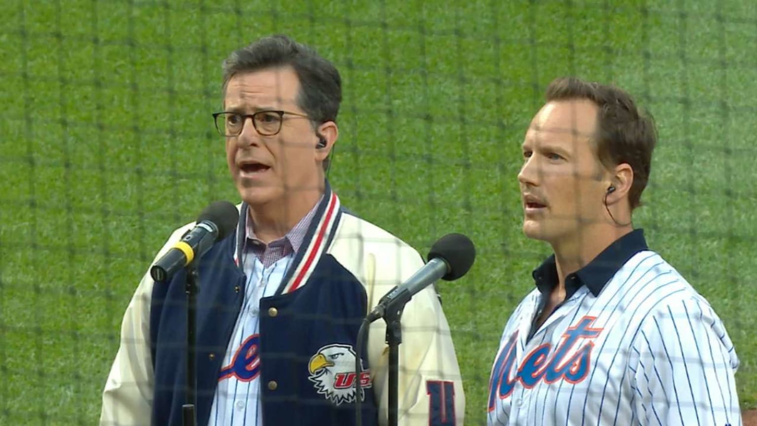 NYY@NYM: Stephen Colbert performs the national anthem | 06/08/2018 ...
