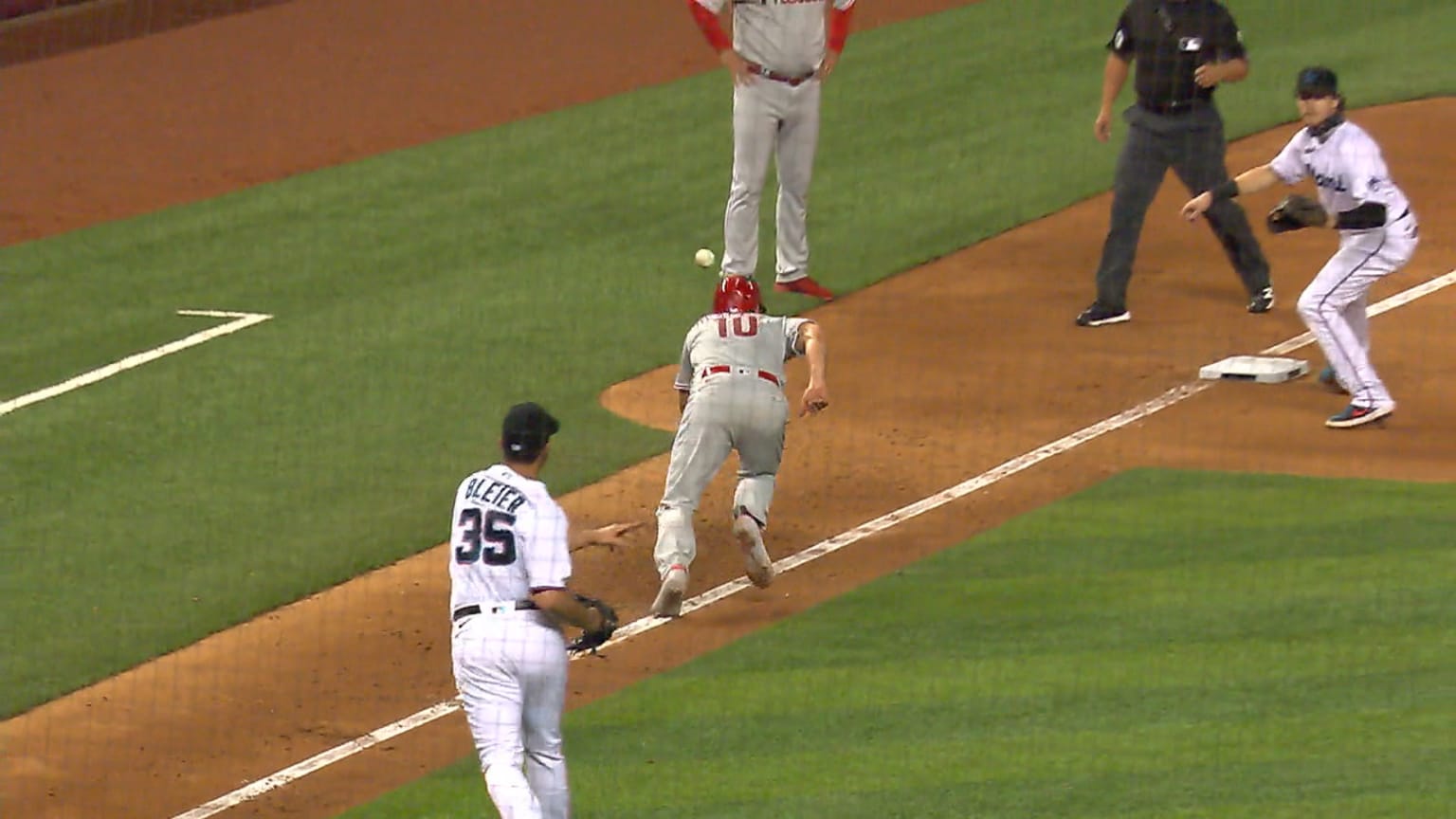 Richard Bleier retira a J.T. Realmuto en 3ra | 10/09/2020 | Los Atléticos