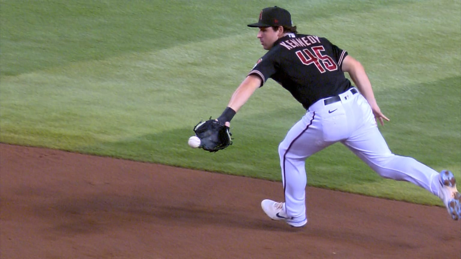 Buddy Kennedy backhands a grounder, flips to second | 06/25/2022 ...