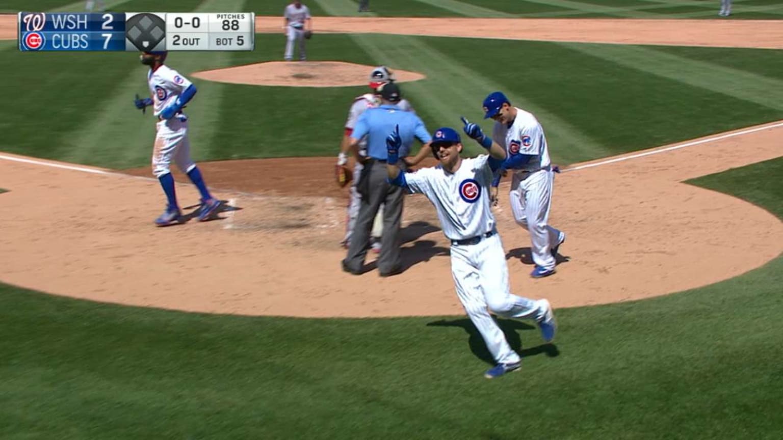 Zobrist off to sizzling start in 2016 | 05/09/2016 | Chicago Cubs