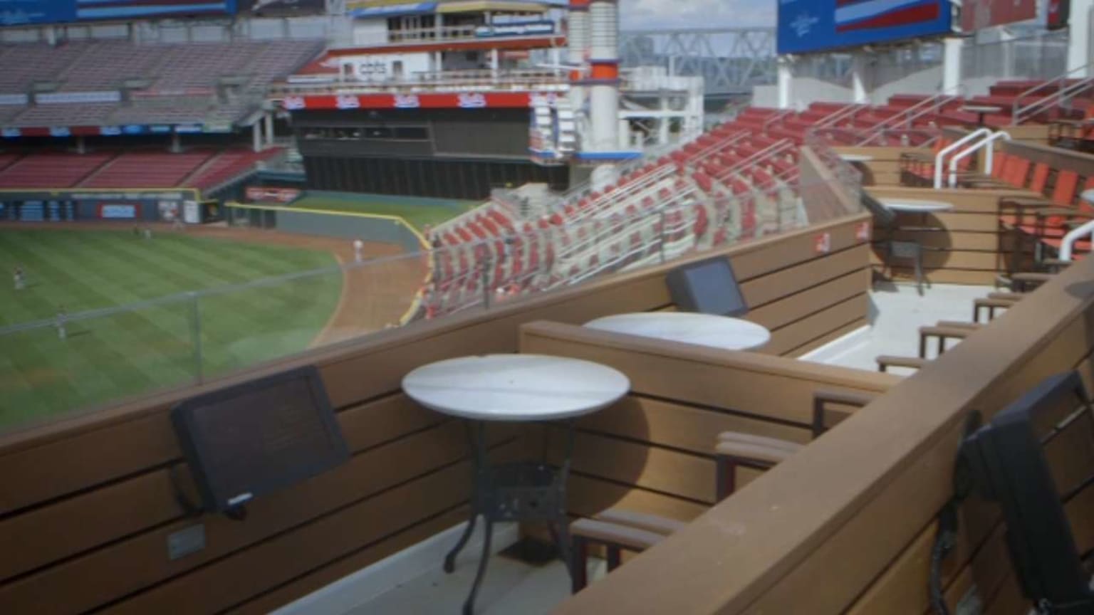 Tour the Budweiser Balcony Boxes | 10/11/2018 | MLB.com