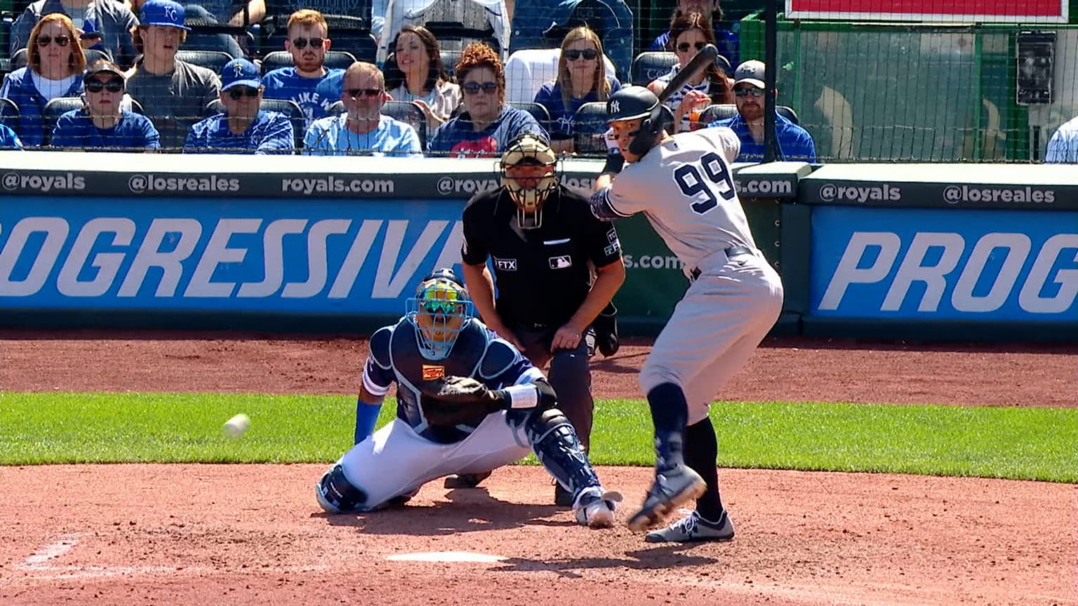 Judge remolca 3 y le pega 2 jonrones a los Reales | 01/05/2022 | Los Yankees de Nueva York