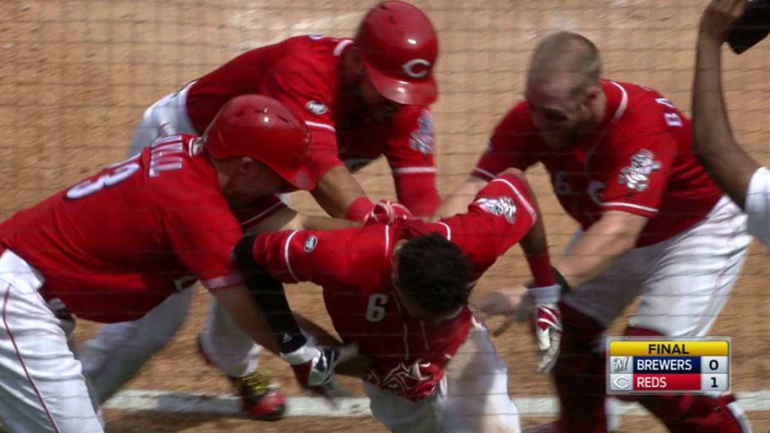 MIL@CIN: Hamilton hustles, scores walk-off run | 07/17/2016 ...