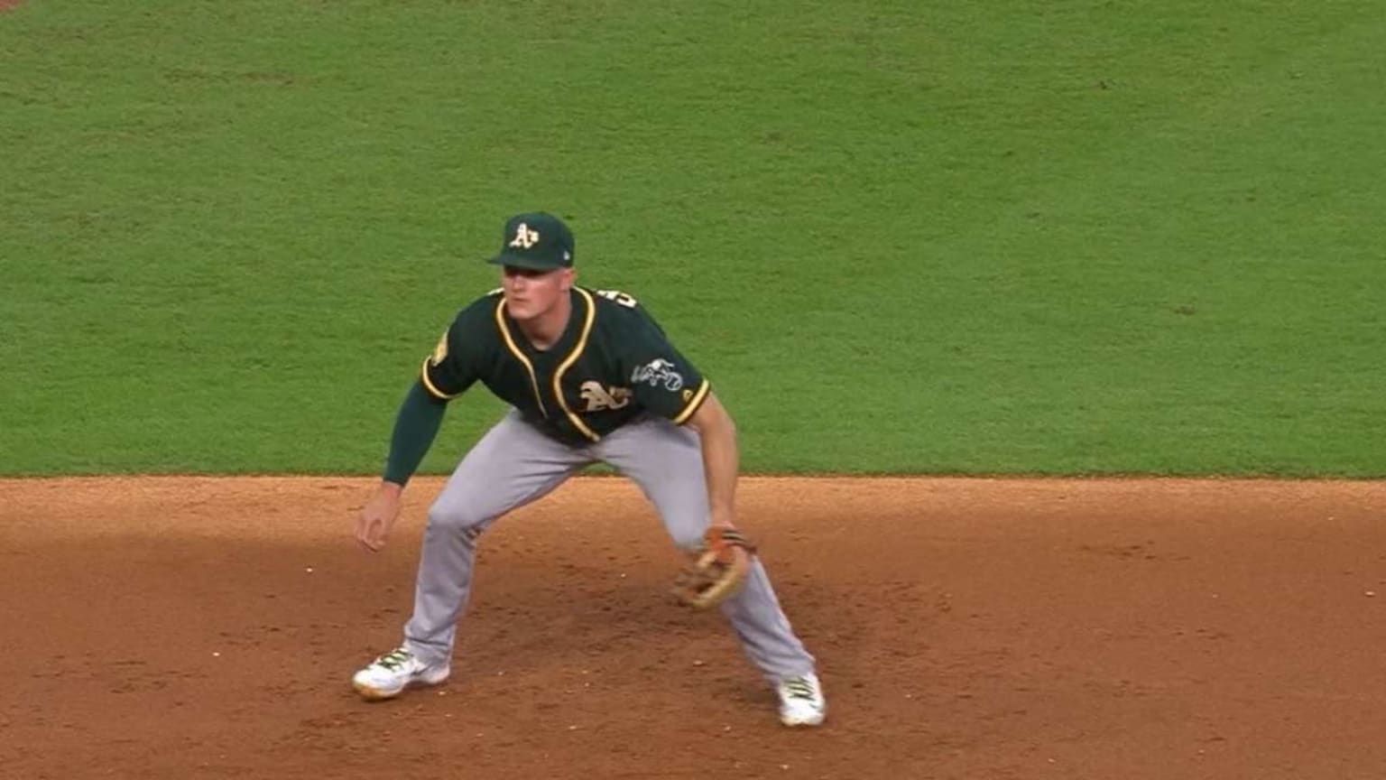 Chapman wins Wilson Defensive Player of the Year | 11/08/2018 | Athletics