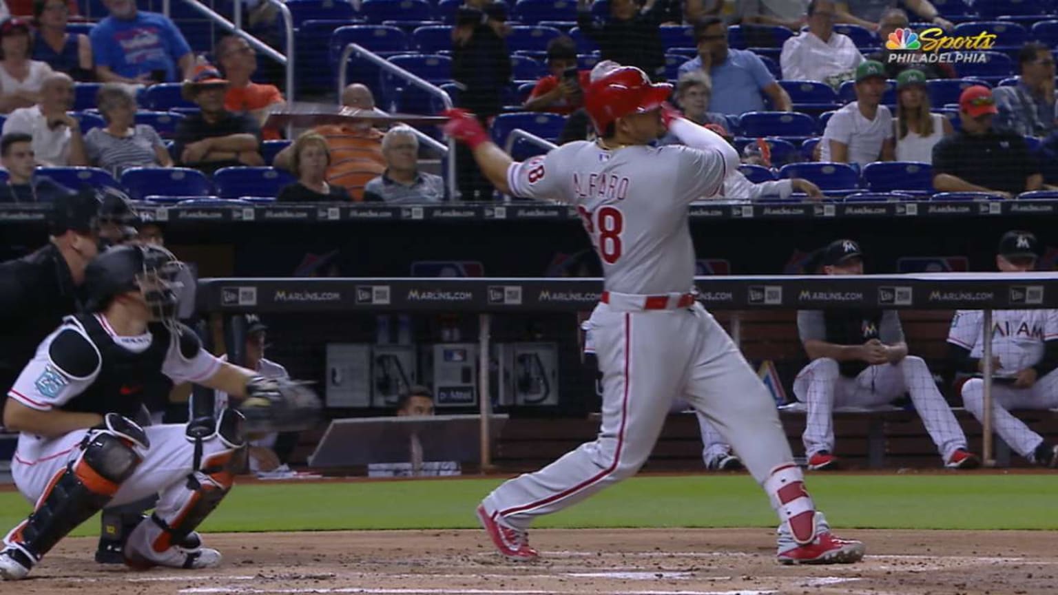 PHI@MIA: Largo tablazo de Alfaro por el CF | 30/04/2018 | Los Phillies ...