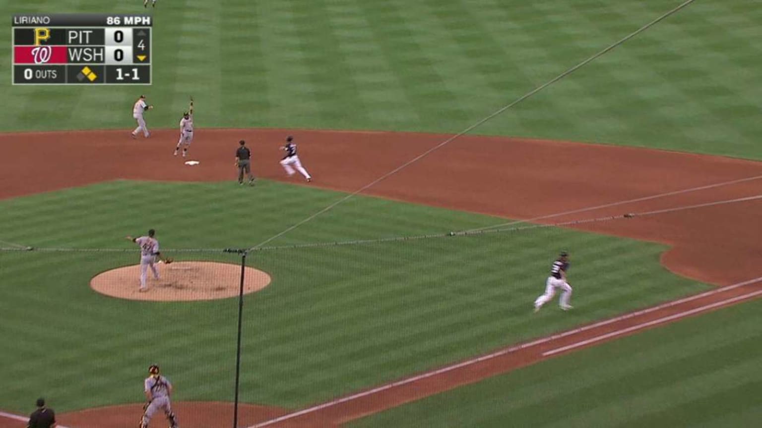 PIT@WSH: Harrison reels in errant throw for the out | 07/15/2016 | MLB.com