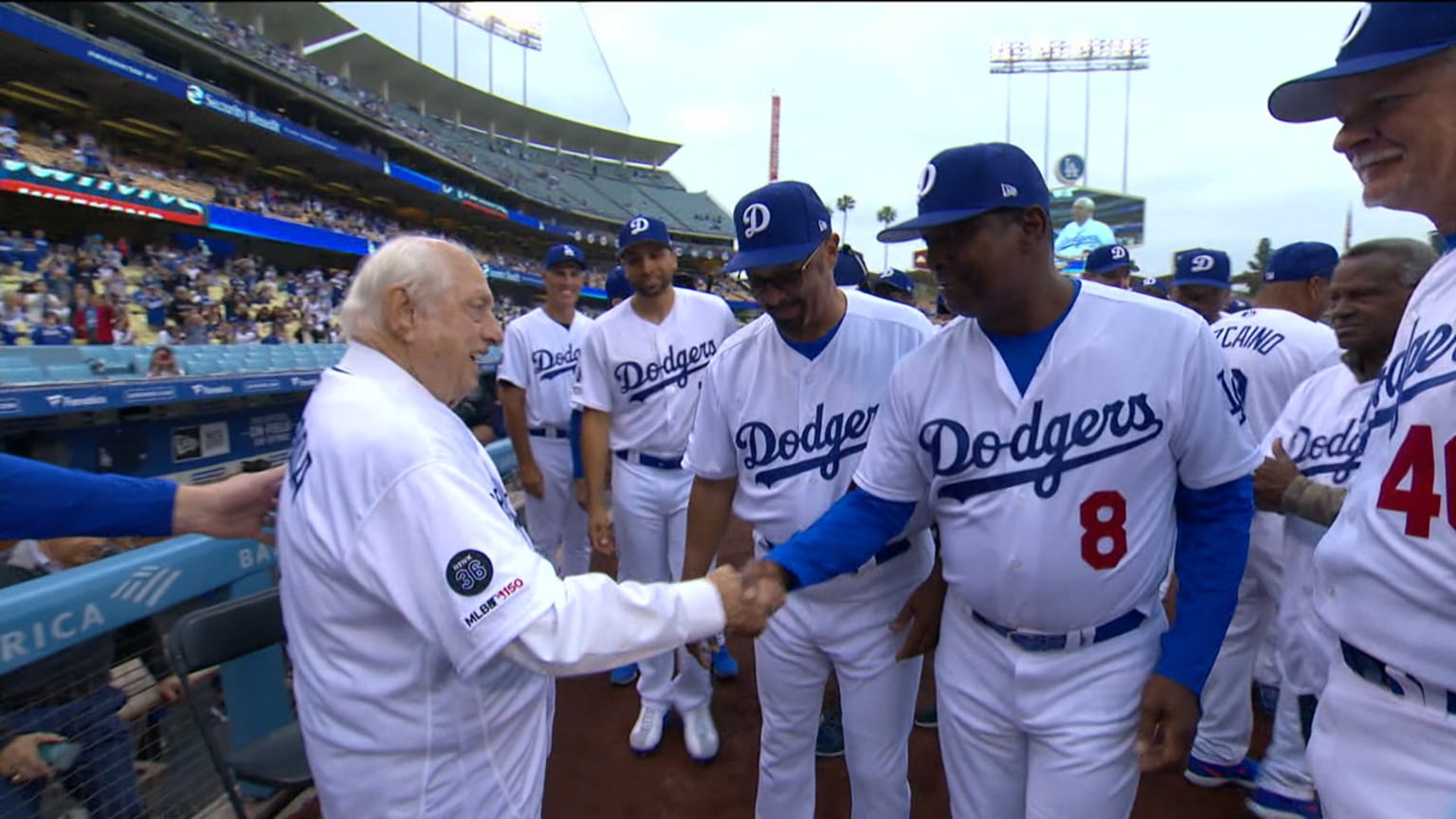 PHI@LAD: Dodgers host annual alumni game | 06/01/2019 | Los Angeles Dodgers
