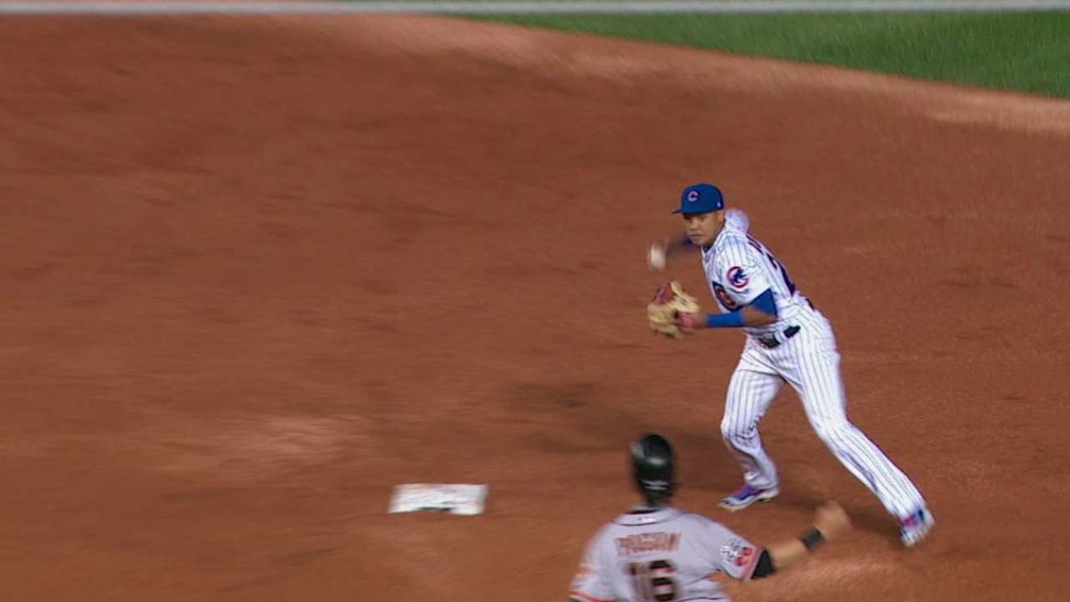 SF@CHC Gm2: Hendricks gets double play in the 2nd | 10/08/2016 | MLB.com