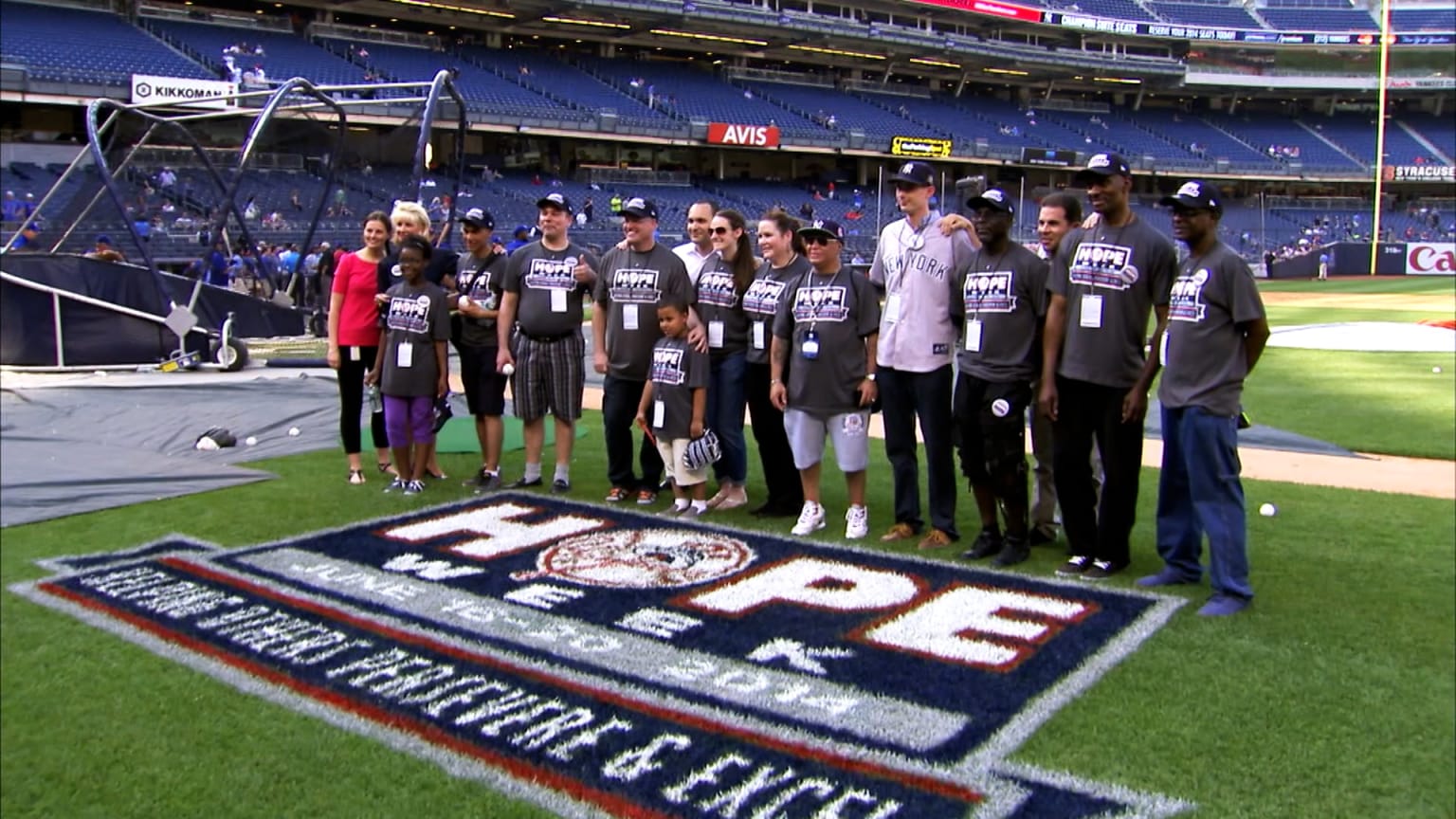 Career Gear Honored on HOPE Week Day 2 | 07/11/2022 | New York Yankees