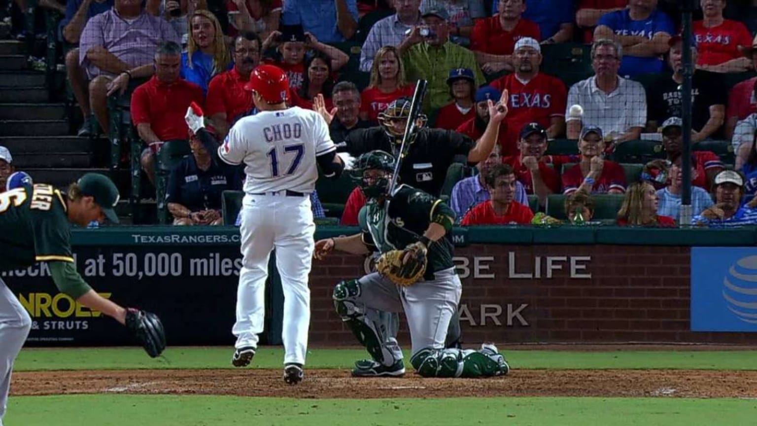 Choo exits after hit-by-pitch | 08/15/2016 | MLB.com