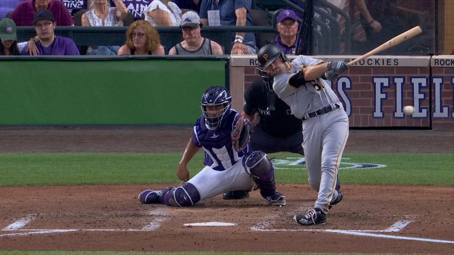 Jason Delay taps an RBI single to left field | 07/15/2022 | MLB.com