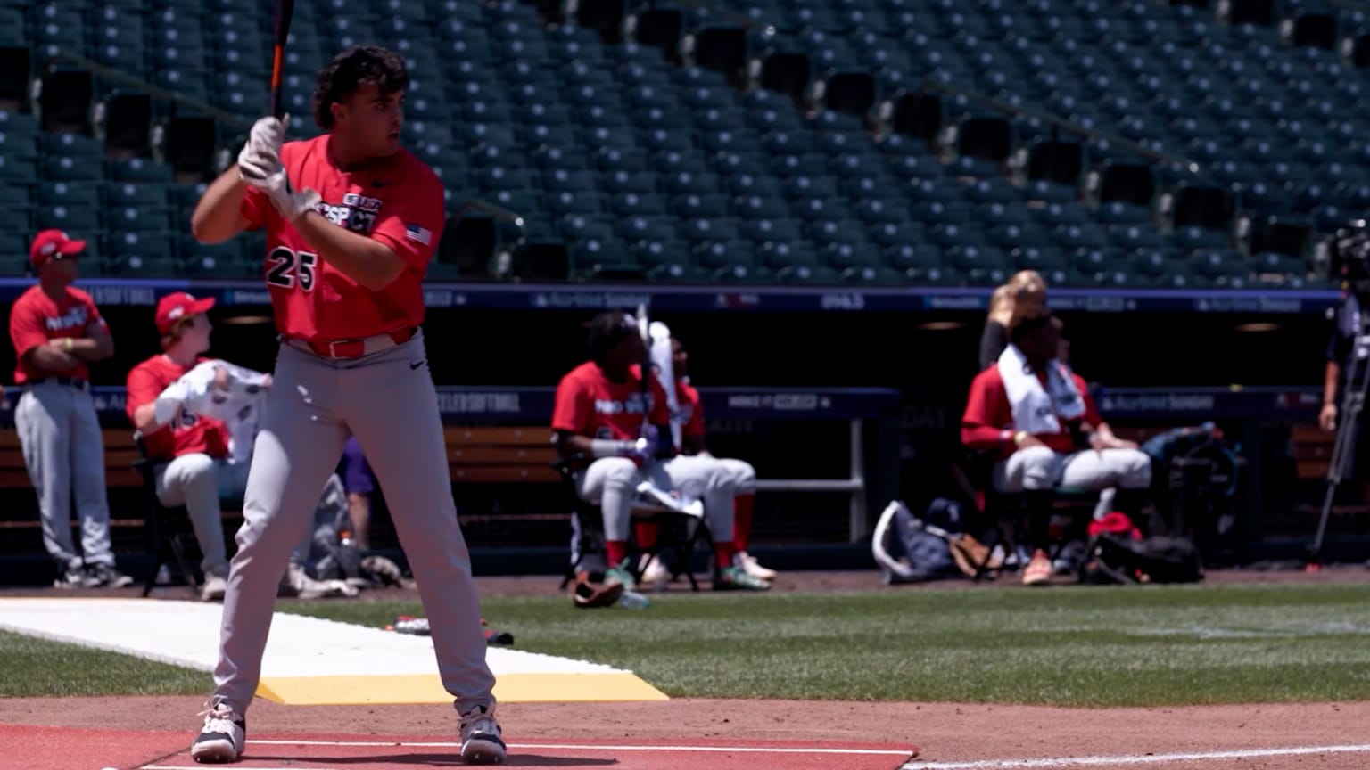 Draft Report: Sal Stewart, high school third baseman | 04/27/2022 | MLB.com