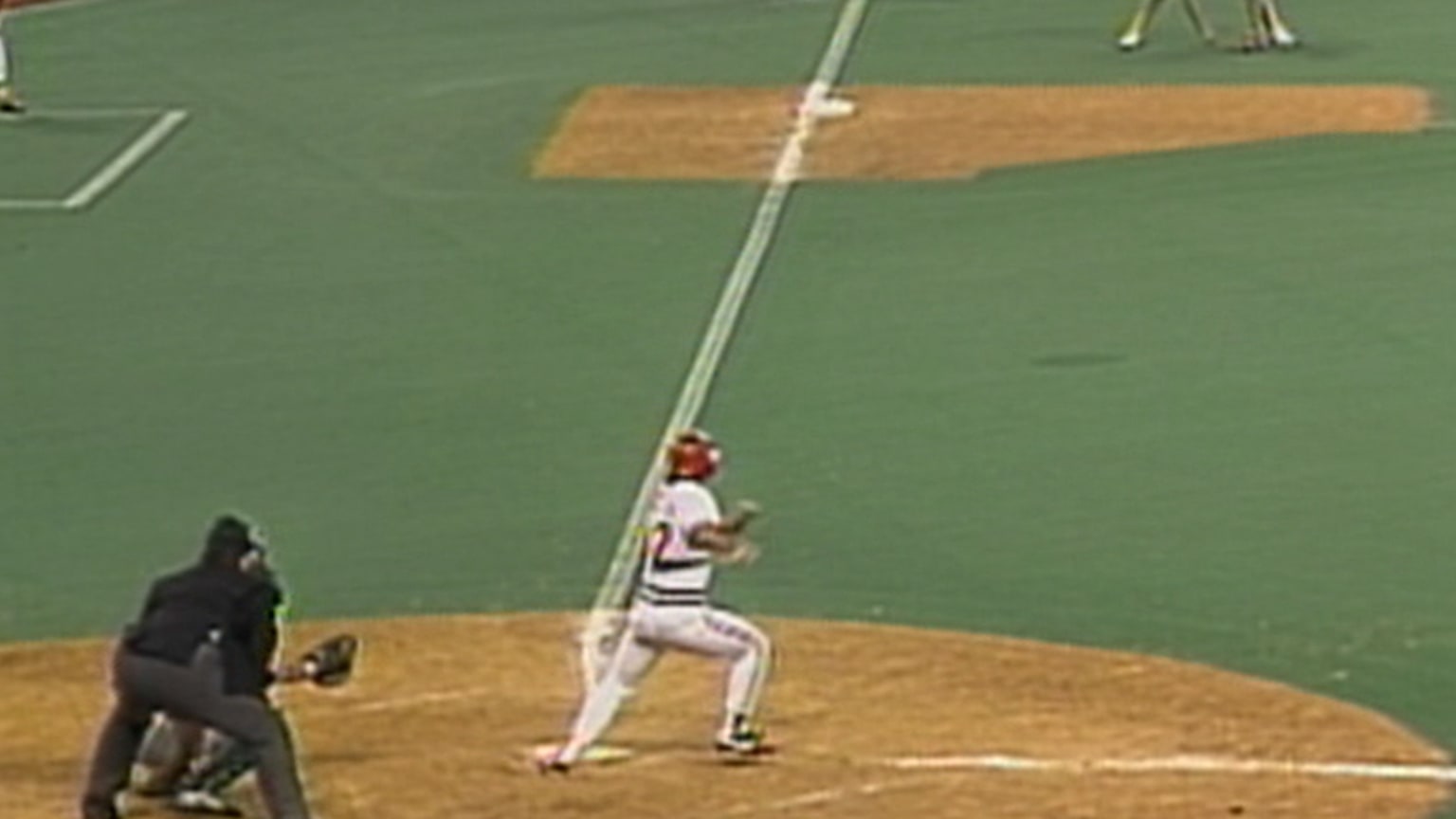 WS1990 Gm2: Bates singles off Eckersley in 10th | 10/17/1990 | Houston ...
