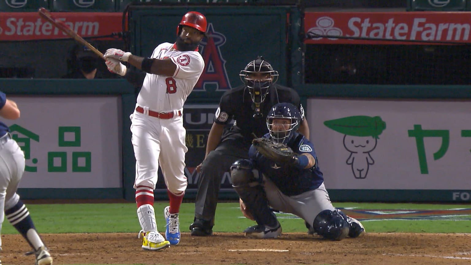 Brian Goodwin heads to the Reds in a trade | 08/31/2020 | Cincinnati Reds