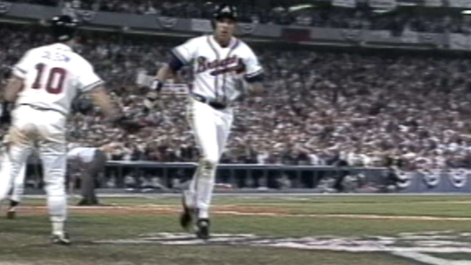 1991 WS Gm3: Justice's home run gives Braves the lead | 10/22/1991 ...