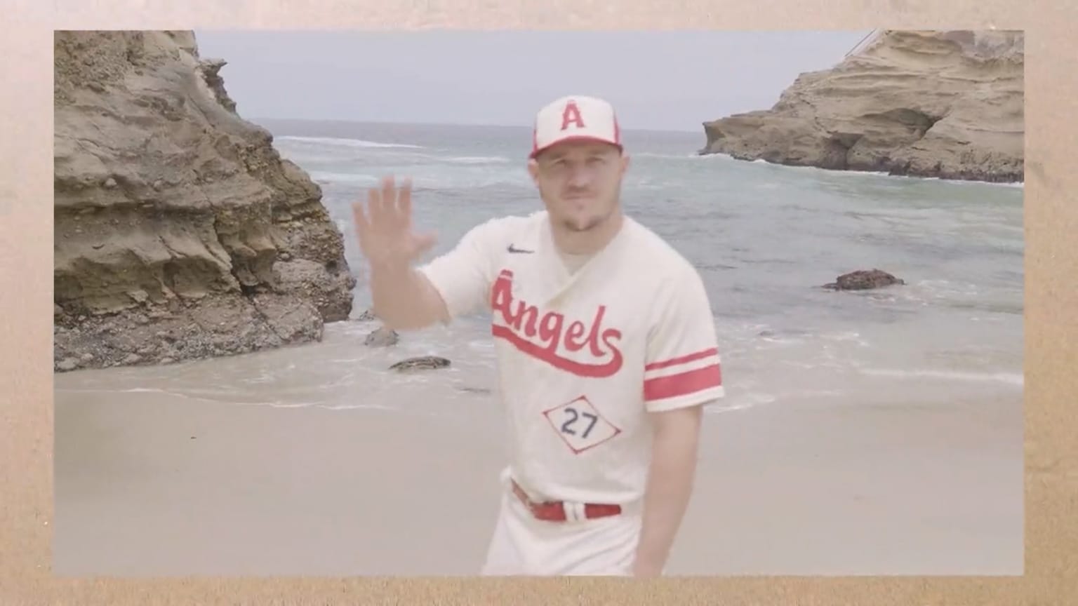 Angels reveal their City Connect uniforms | 06/07/2022 | Los Angeles Angels