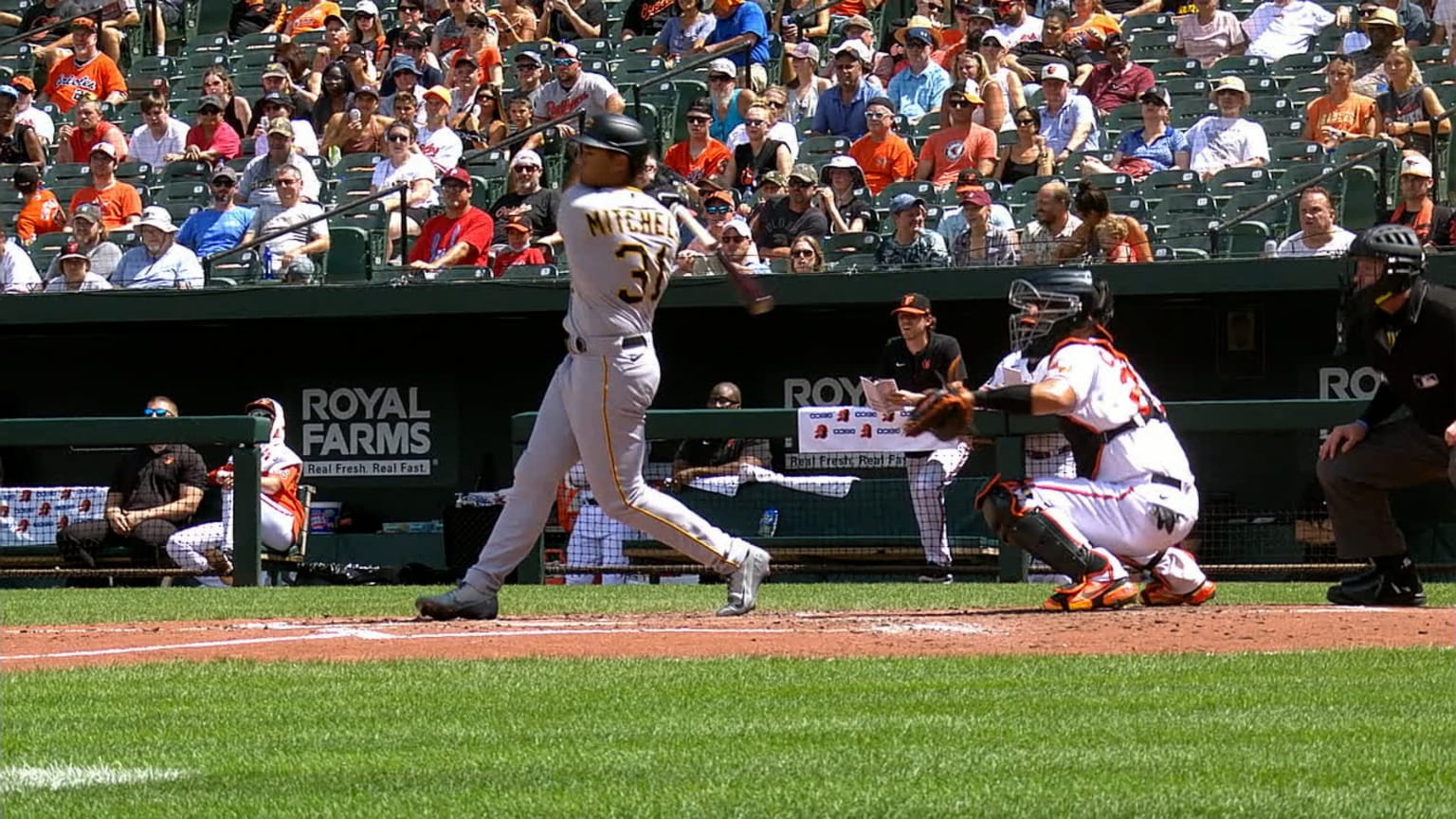 Cal Mitchell singles to left field to score Madris | 08/07/2022 ...