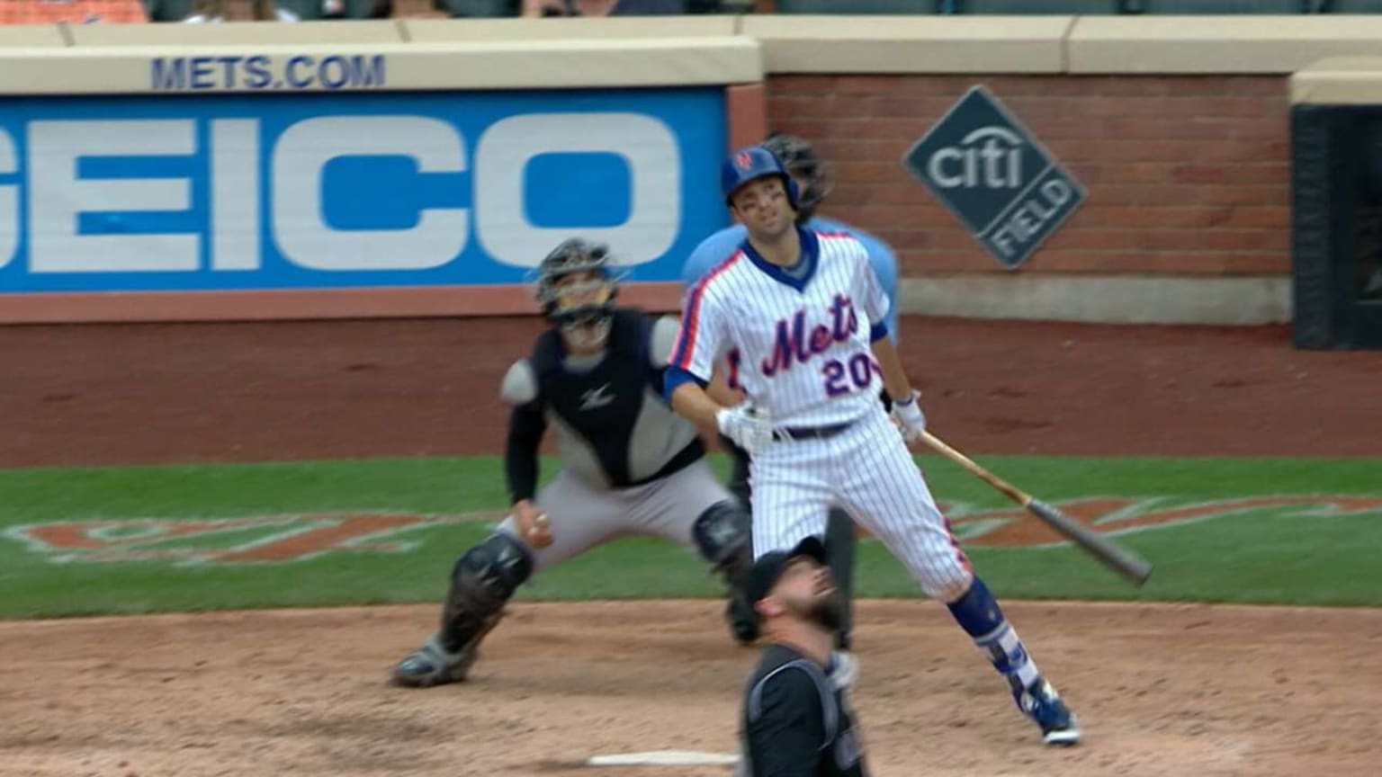 Walker returns to Mets after accepting offer | 11/14/2016 | New York Mets