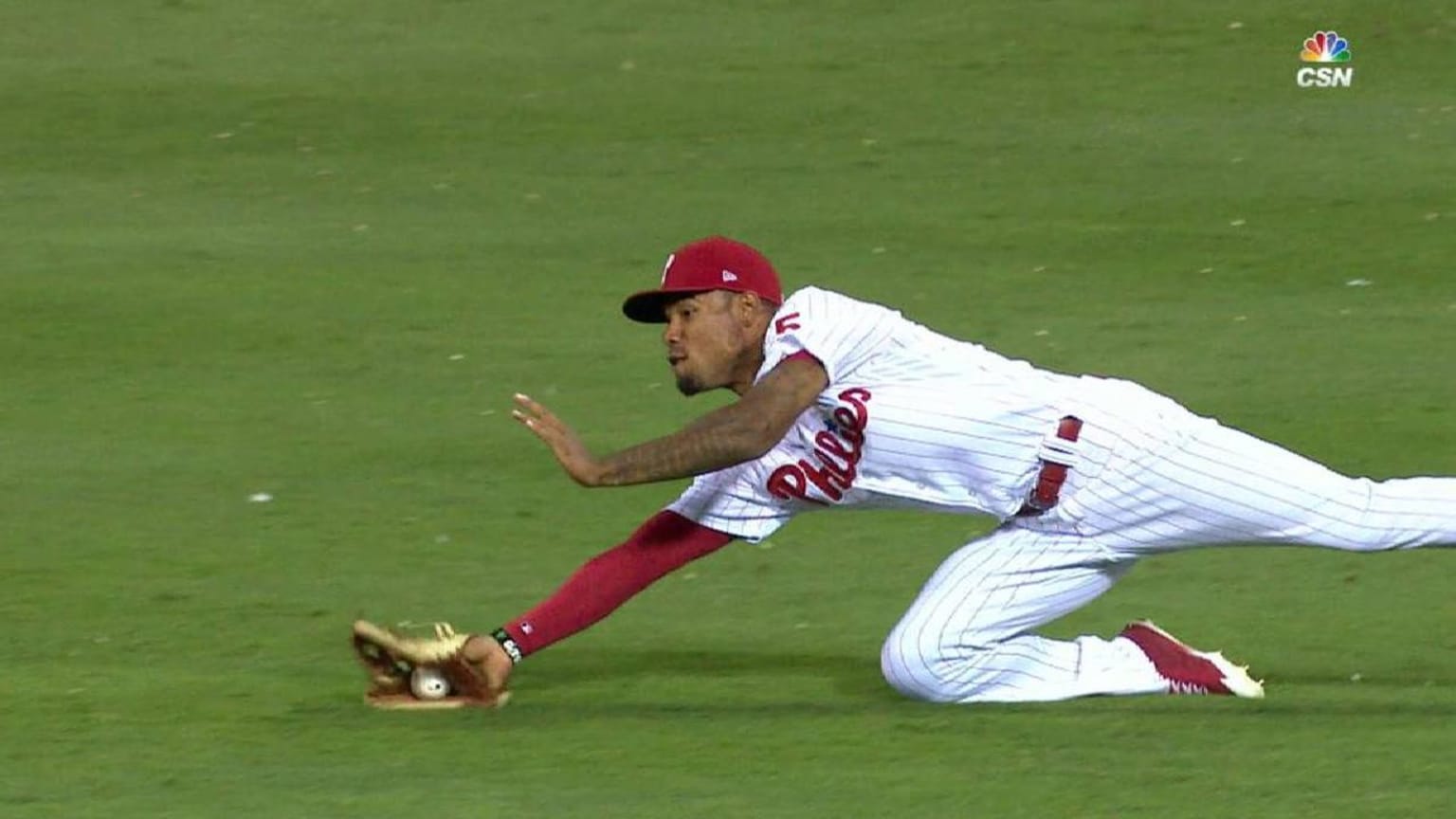 Williams' diving catch in right | 08/28/2017 | Philadelphia Phillies