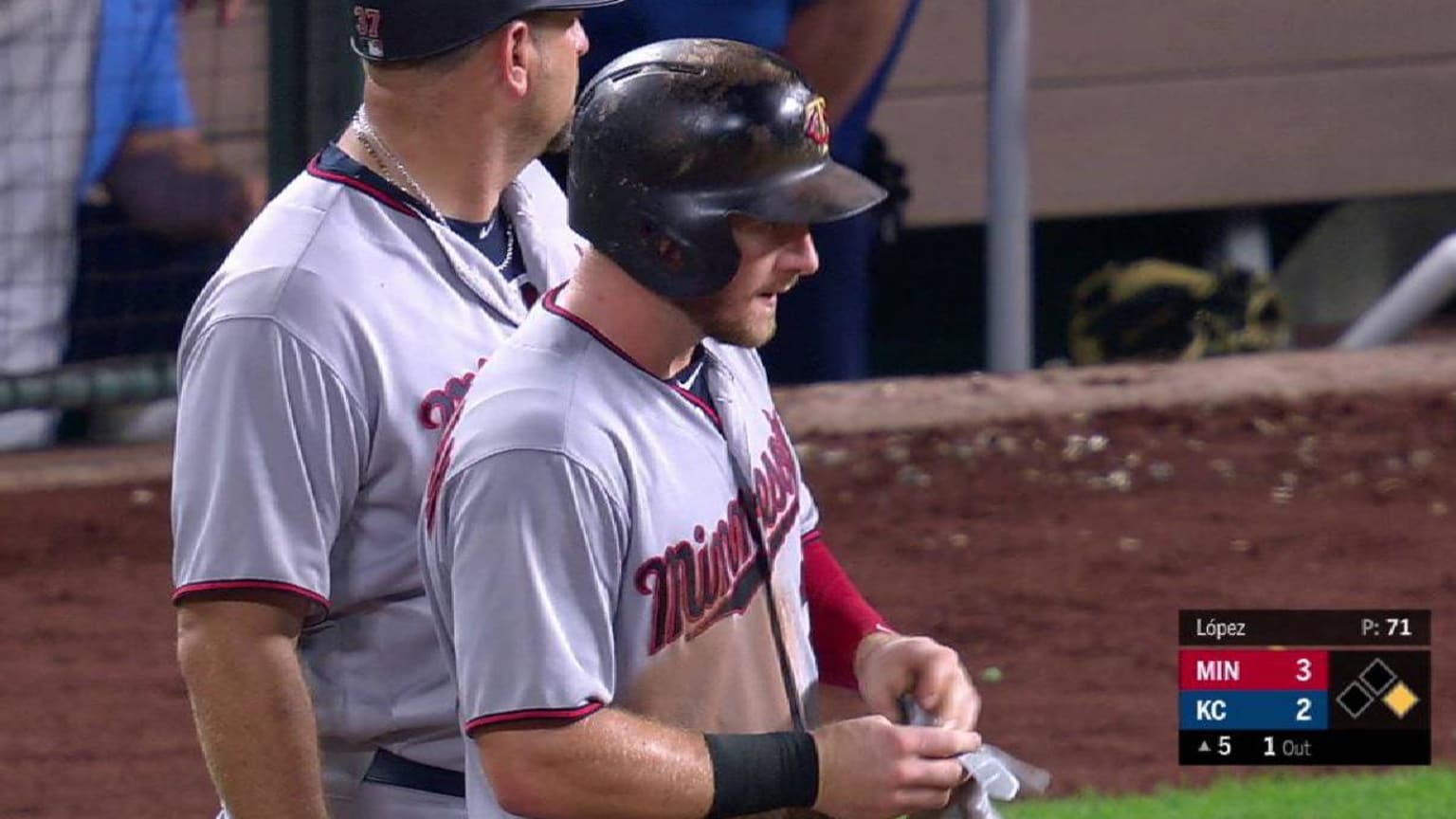 MIN@KC: Grossman hits a go-ahead RBI single to center | 09/14/2018 ...