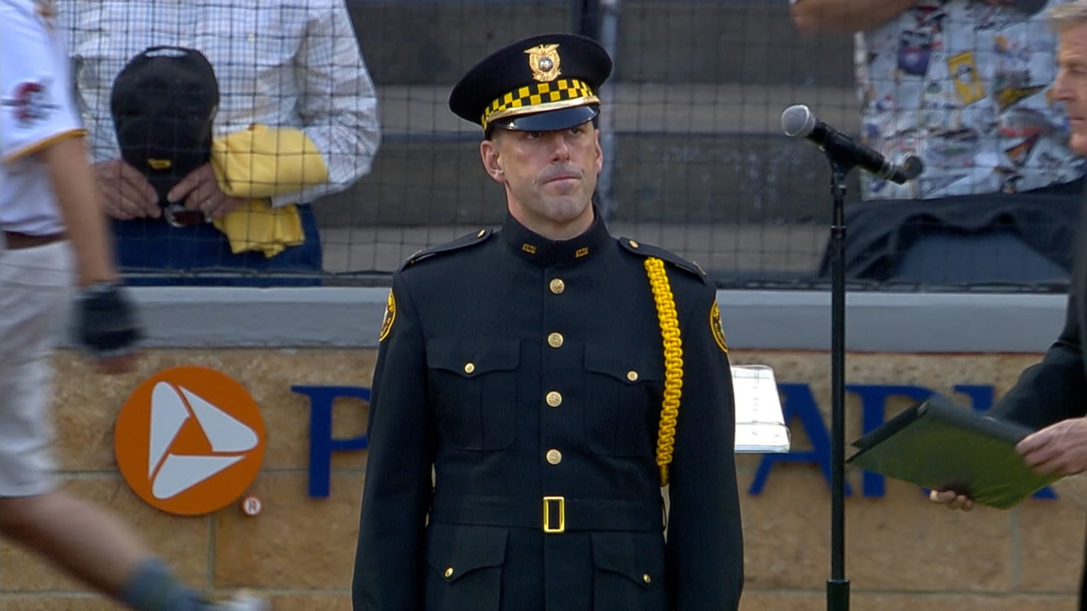 Detective Sgt. Richard Manning sings national anthem | 09/11/2021 ...