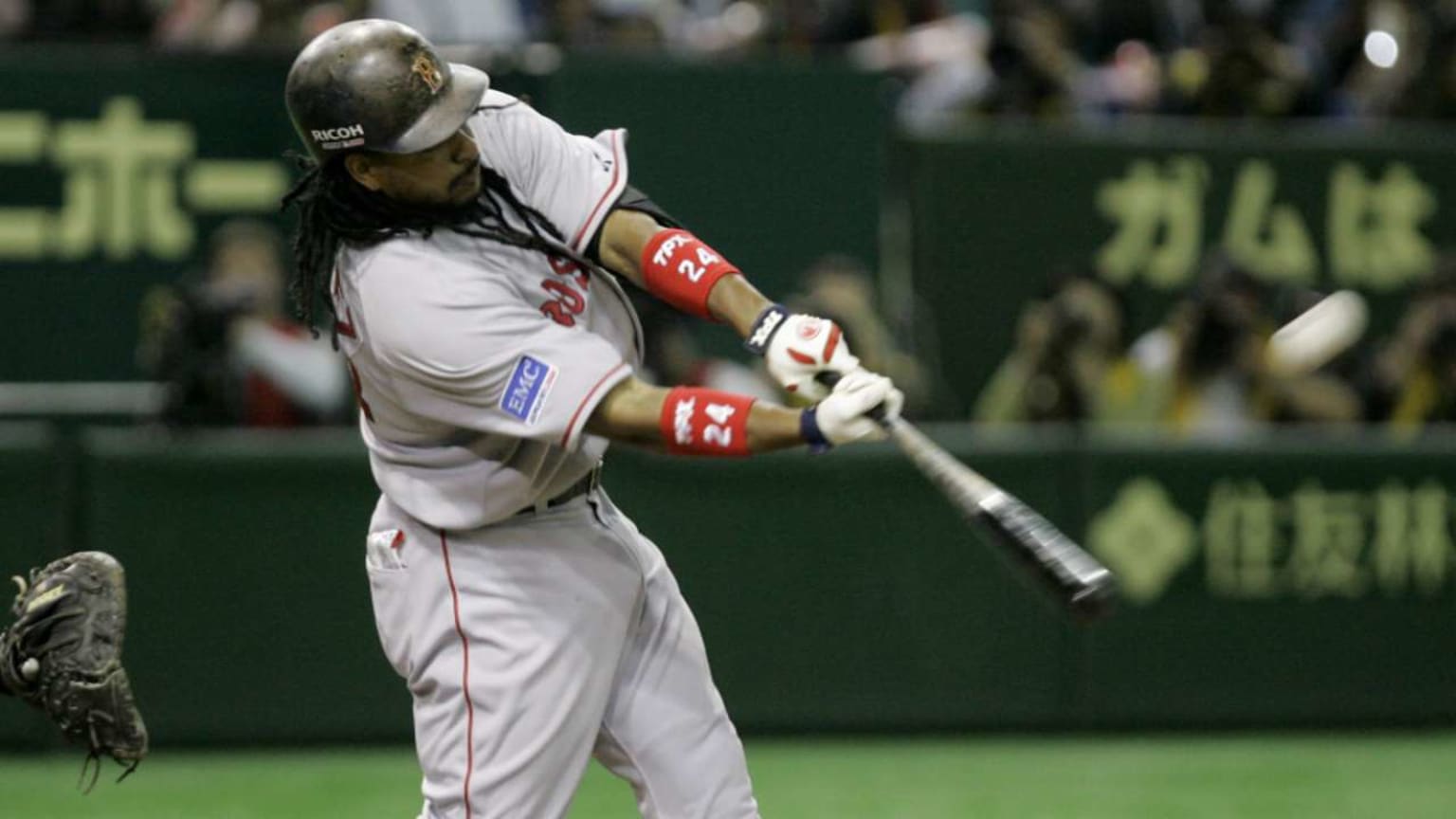 BOS@OAK: Manny's double gives Red Sox lead in 10th | 03/25/2008 | MLB.com