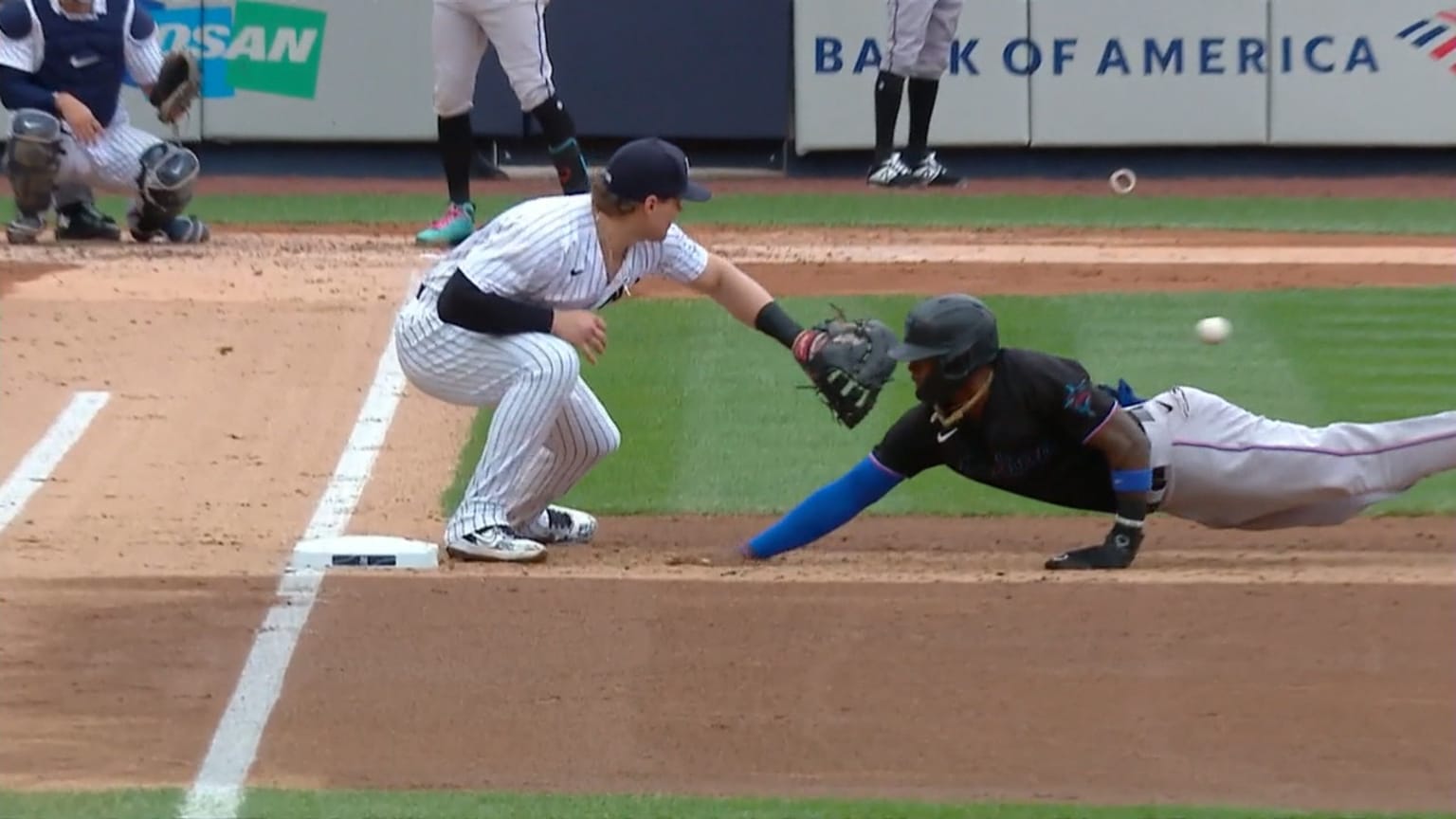 Monte Harrison avoids pickoff attempt, call stands | 09/26/2020 ...