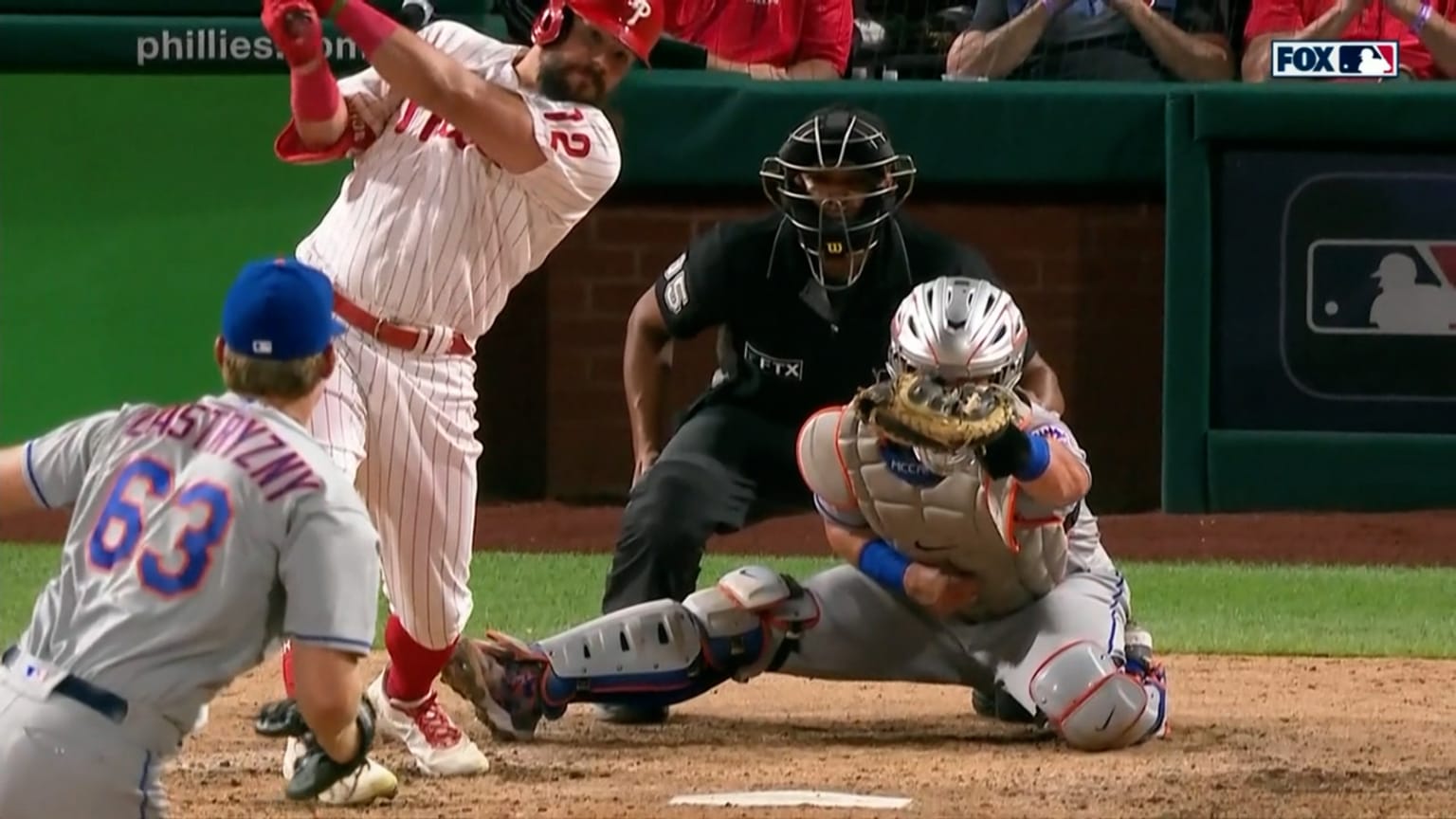 Kyle Schwarber hits his first triple since 2019 | 08/20/2022 ...