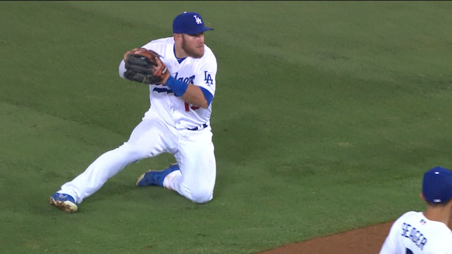 STL@LAD: Muncy makes an outstanding sliding play | 08/05/2019 | Los ...