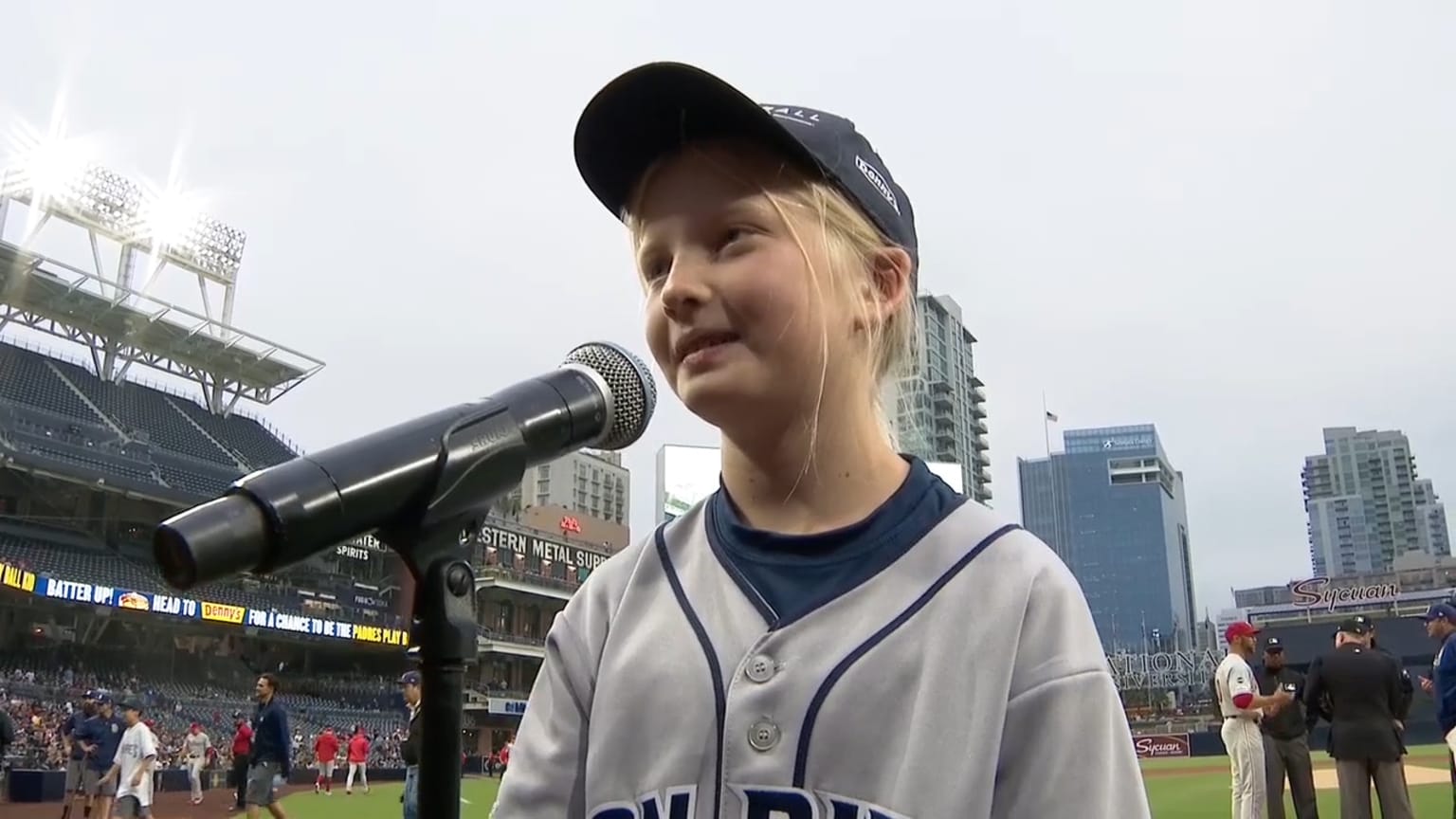 6/4/19: Play Ball Kid | 06/04/2019 | MLB.com