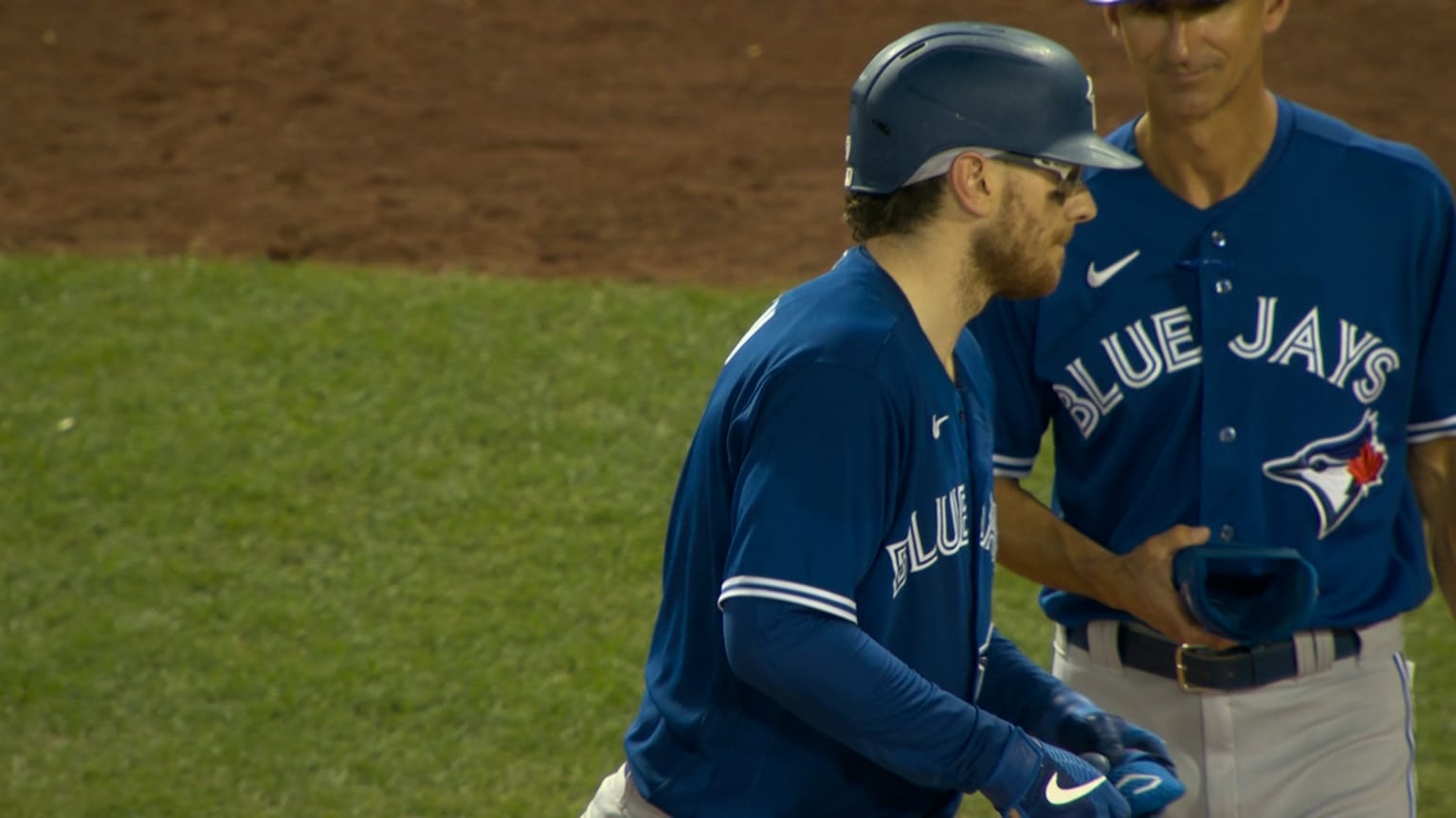 Danny Jansen's RBI single | 07/22/2022 | MLB.com