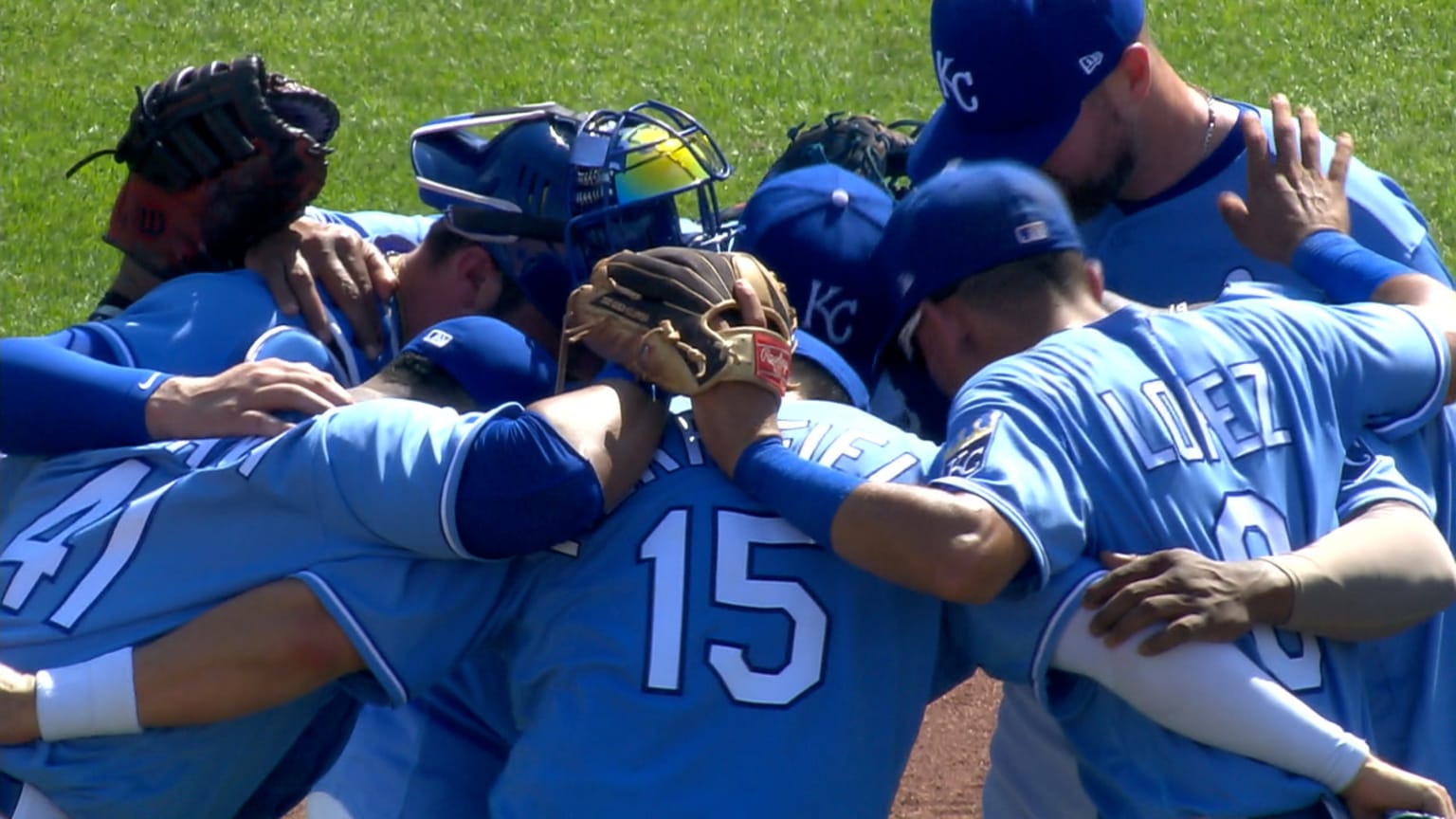 Davis seals Royals' 5-0 win in the 9th inning | 07/29/2021 | Kansas ...