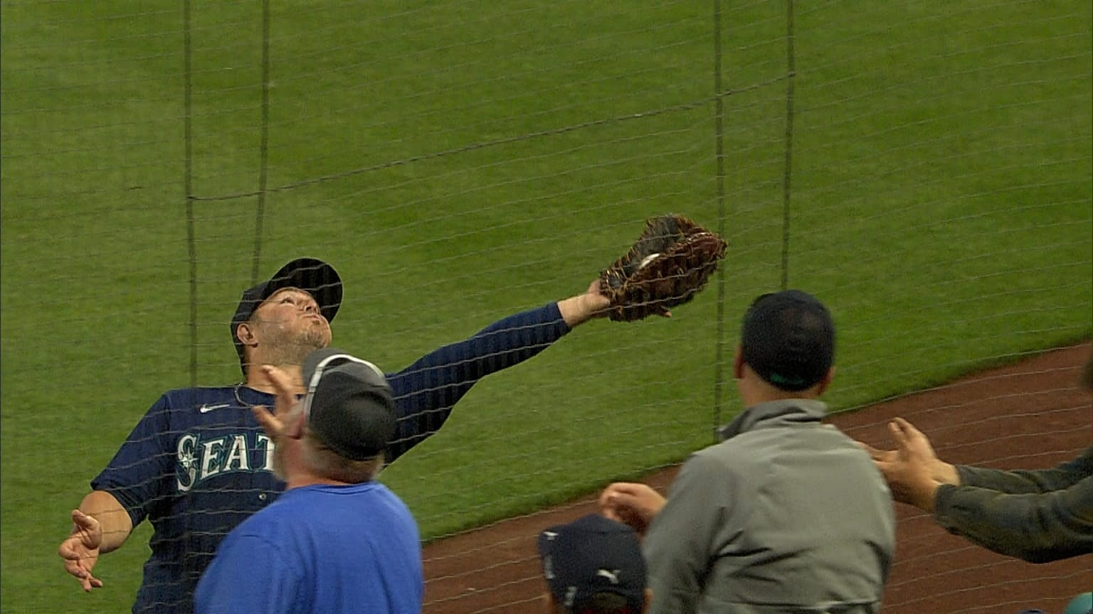 France makes the catch on Neuse after review | 05/23/2022 | Seattle ...