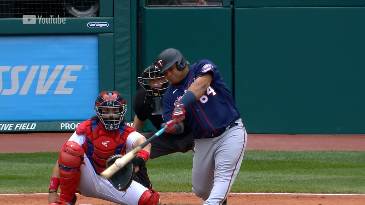 Willians Astudillo lines a solo home run to left | 04/28/2021 | MLB.com