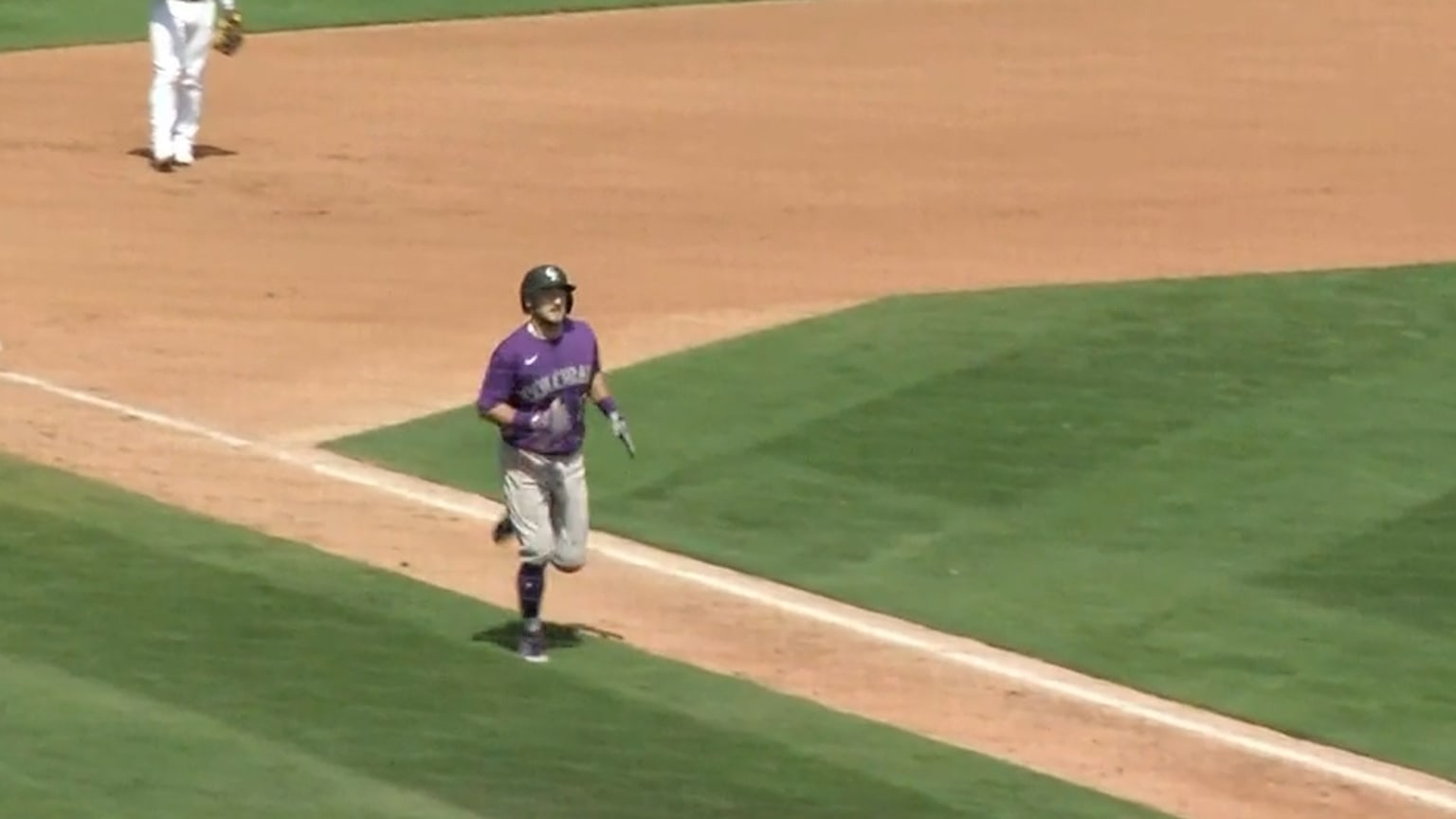 Hampson's home run gives the Rockies a lead in 4th | 03/29/2021 | MLB.com