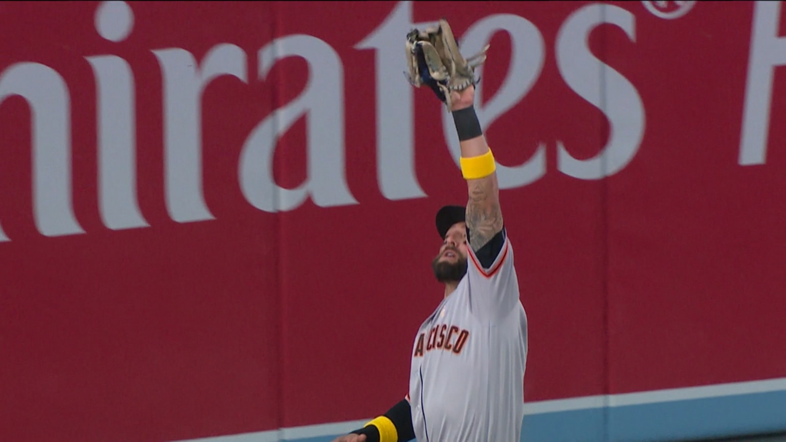 SF@LAD: Pillar runs one down deep in center field | 09/07/2019 | MLB.com