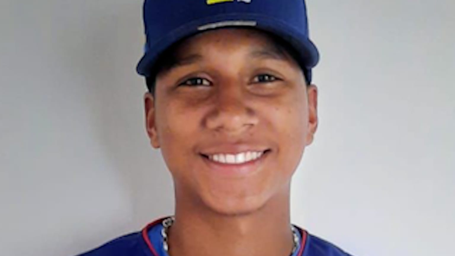 Top International Prospects: Javier Osorio, SS | 01/12/2022 | Detroit ...