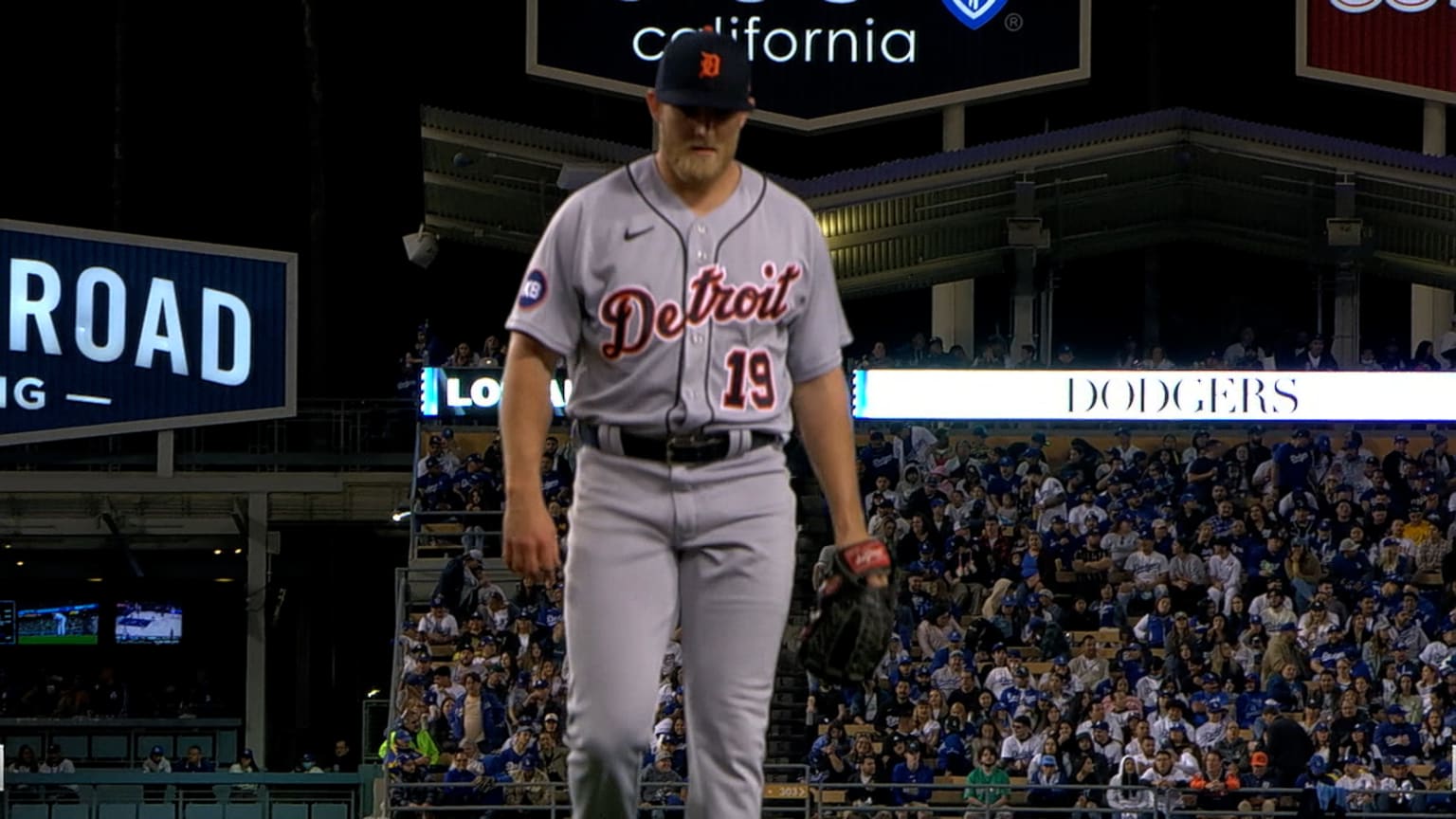 Will Vest strikes out four in relief | 04/29/2022 | Detroit Tigers