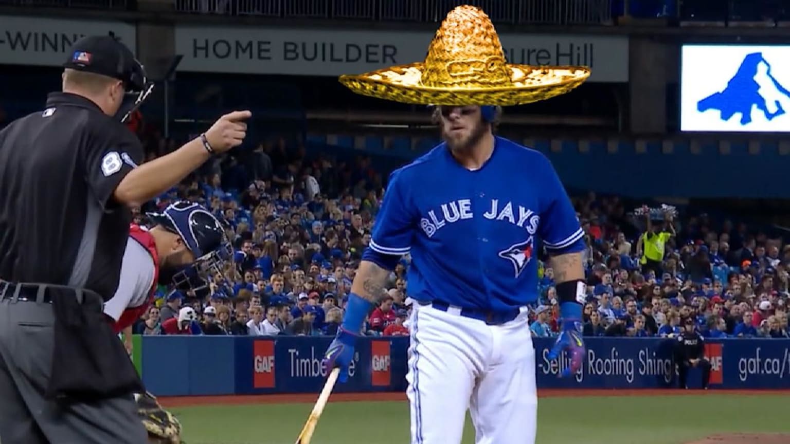 Celebrating Cinco de Mayo with golden sombreros | 05/05/2017 | MLB.com