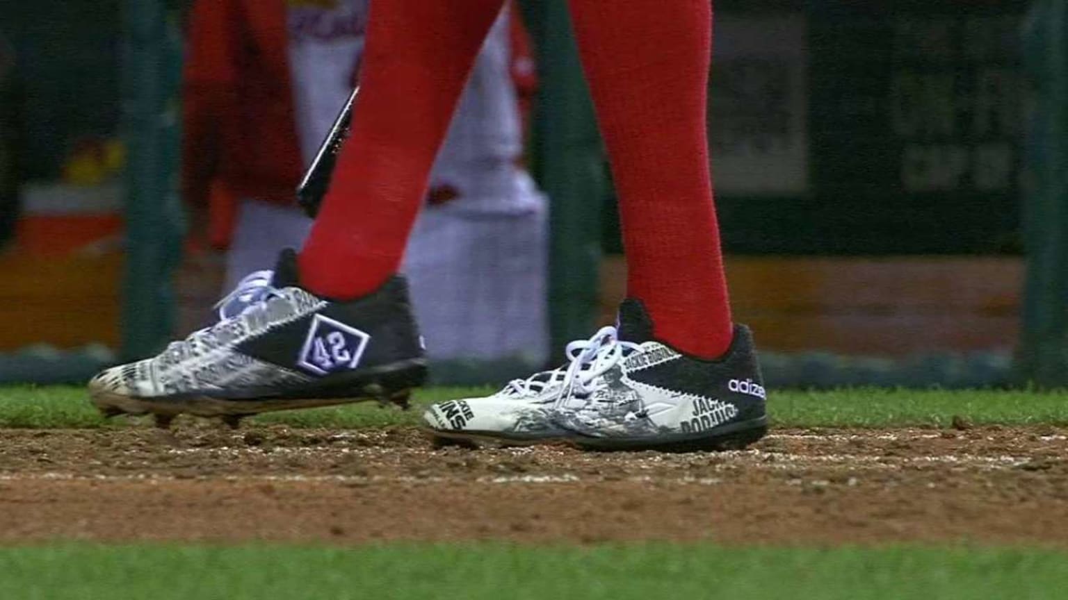 CIN@STL: Hamilton honors Jackie Robinson with cleats | 04/15/2016 ...