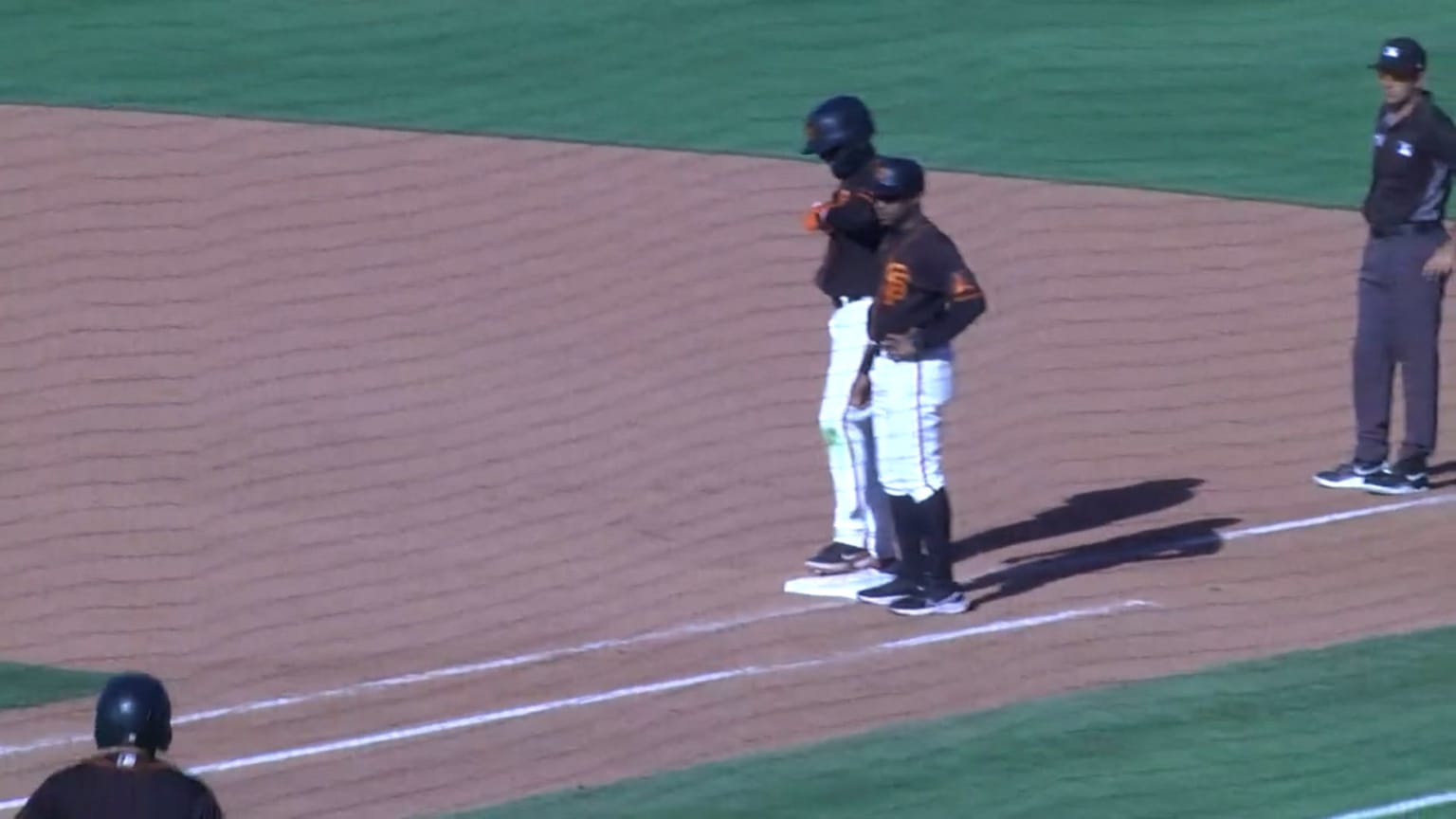 Jacob Heyward hits a game-tying two-run single | 04/05/2022 | Seattle ...