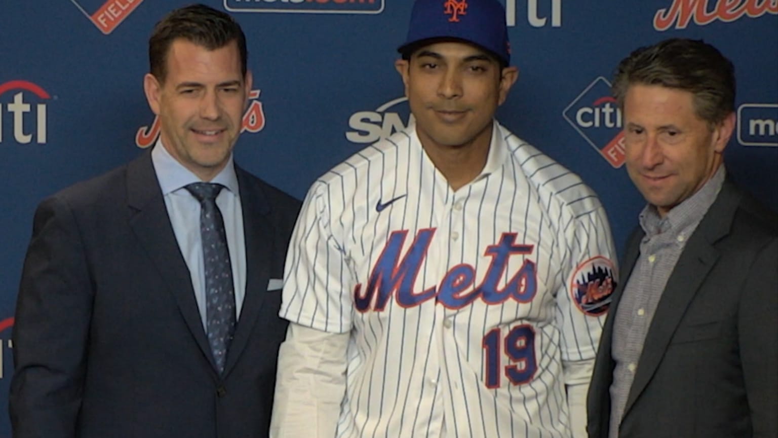 Mets introduce Rojas as team's newest manager | 01/24/2020 | Chicago Cubs