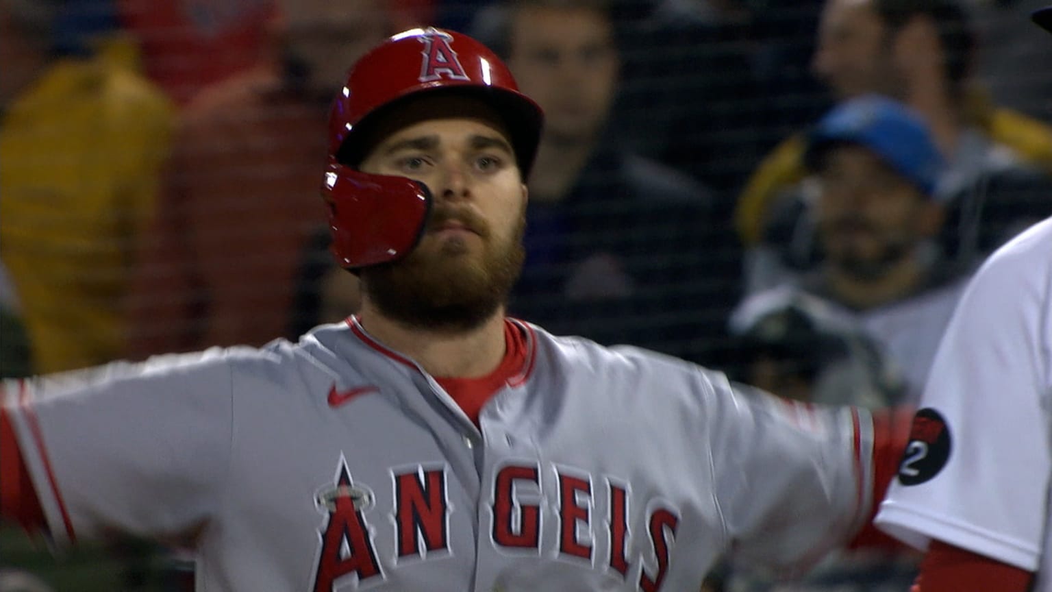 Walsh knocks, scoring Trout to tie it up in the 9th | 05/04/2022 | MLB.com