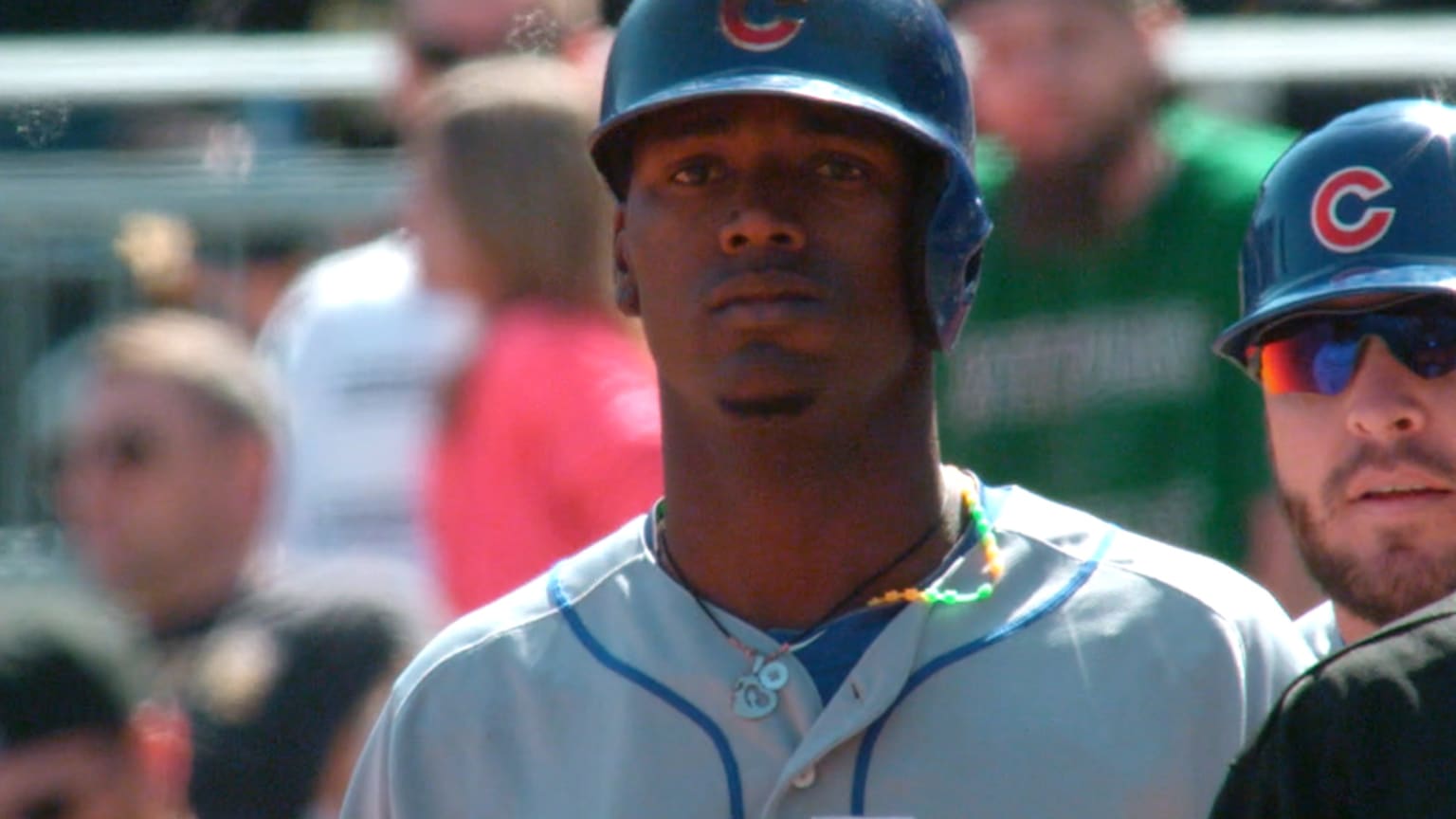 Junior Lake lifts a single to left field in the 6th | 03/31/2014 ...