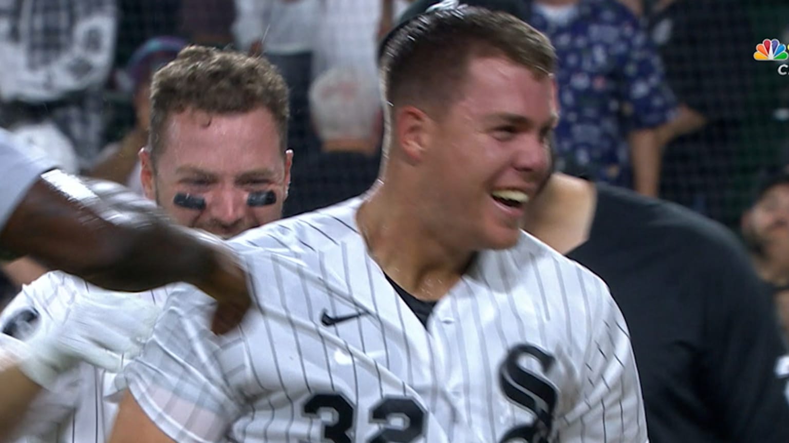 Gavin Sheets' walk-off homer in the 7th | 07/19/2021 | Chicago White Sox