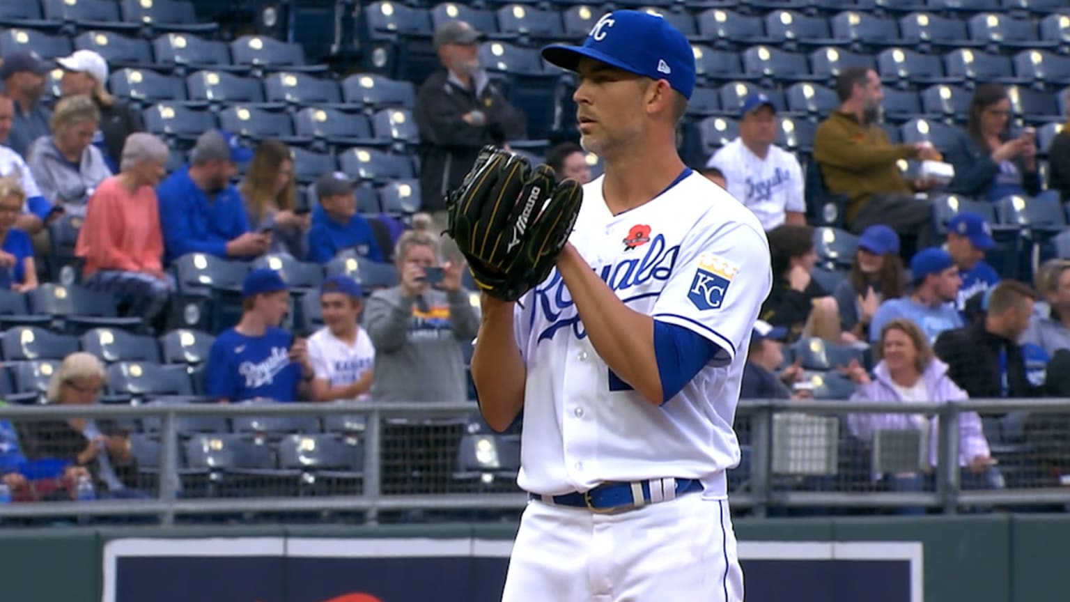 Mike Minor strikes out seven in win over Pirates | 05/31/2021 | Kansas ...