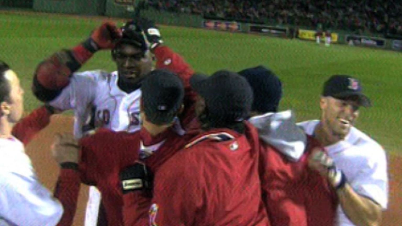 2004 ALCS Gm 5: Ortiz's 14th inning walk-off hit | 10/18/2004 | MLB.com