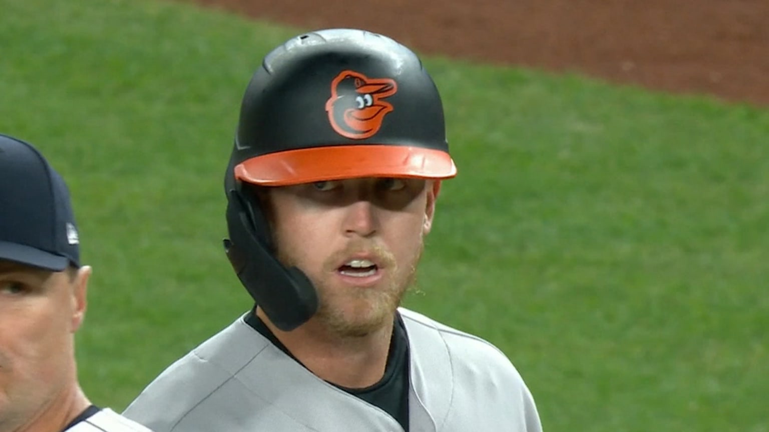 Chance Sisco plates go-ahead run with bloop single | 04/07/2021 | MLB.com